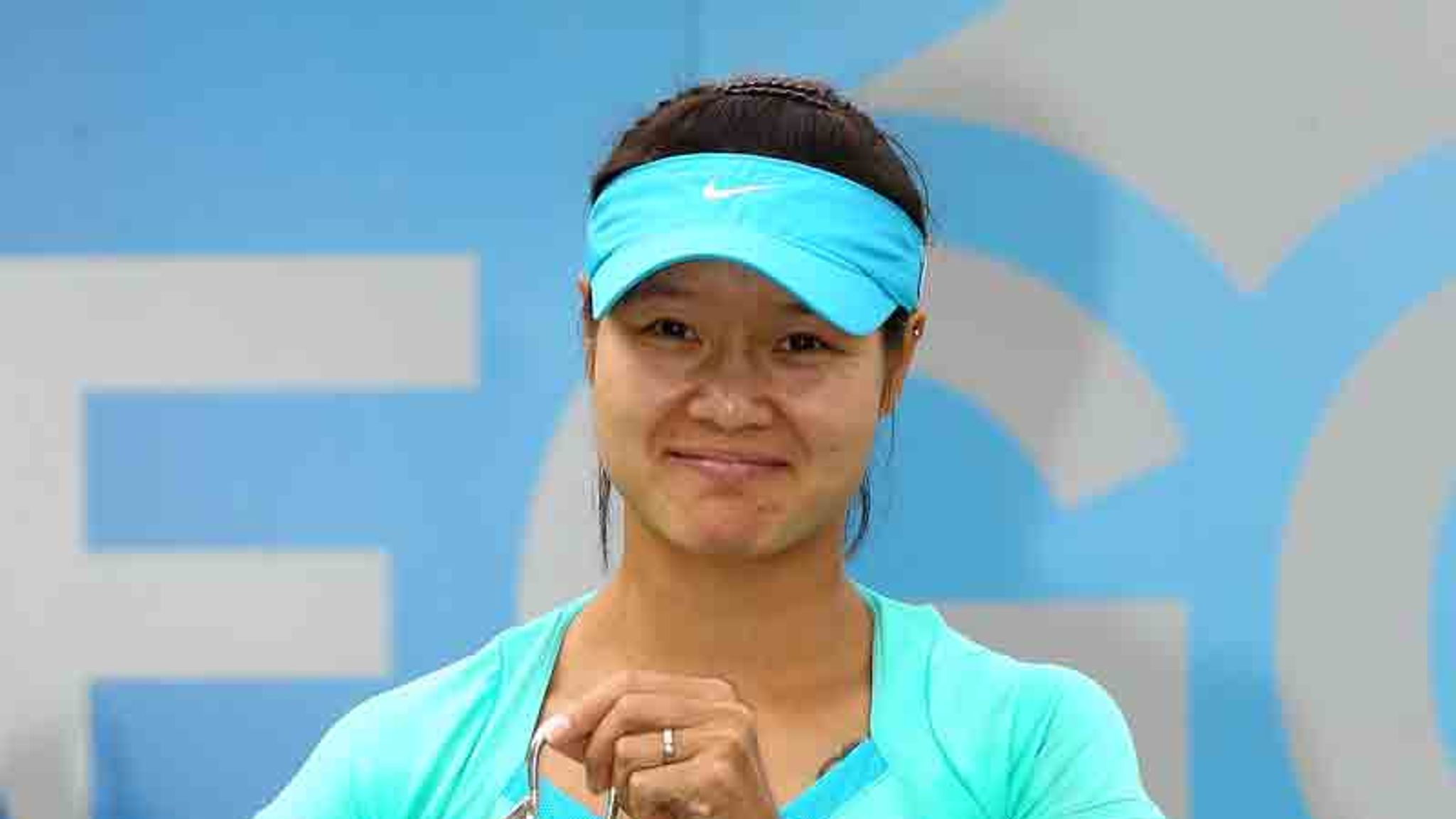 Li storms to AEGON title | Tennis News | Sky Sports