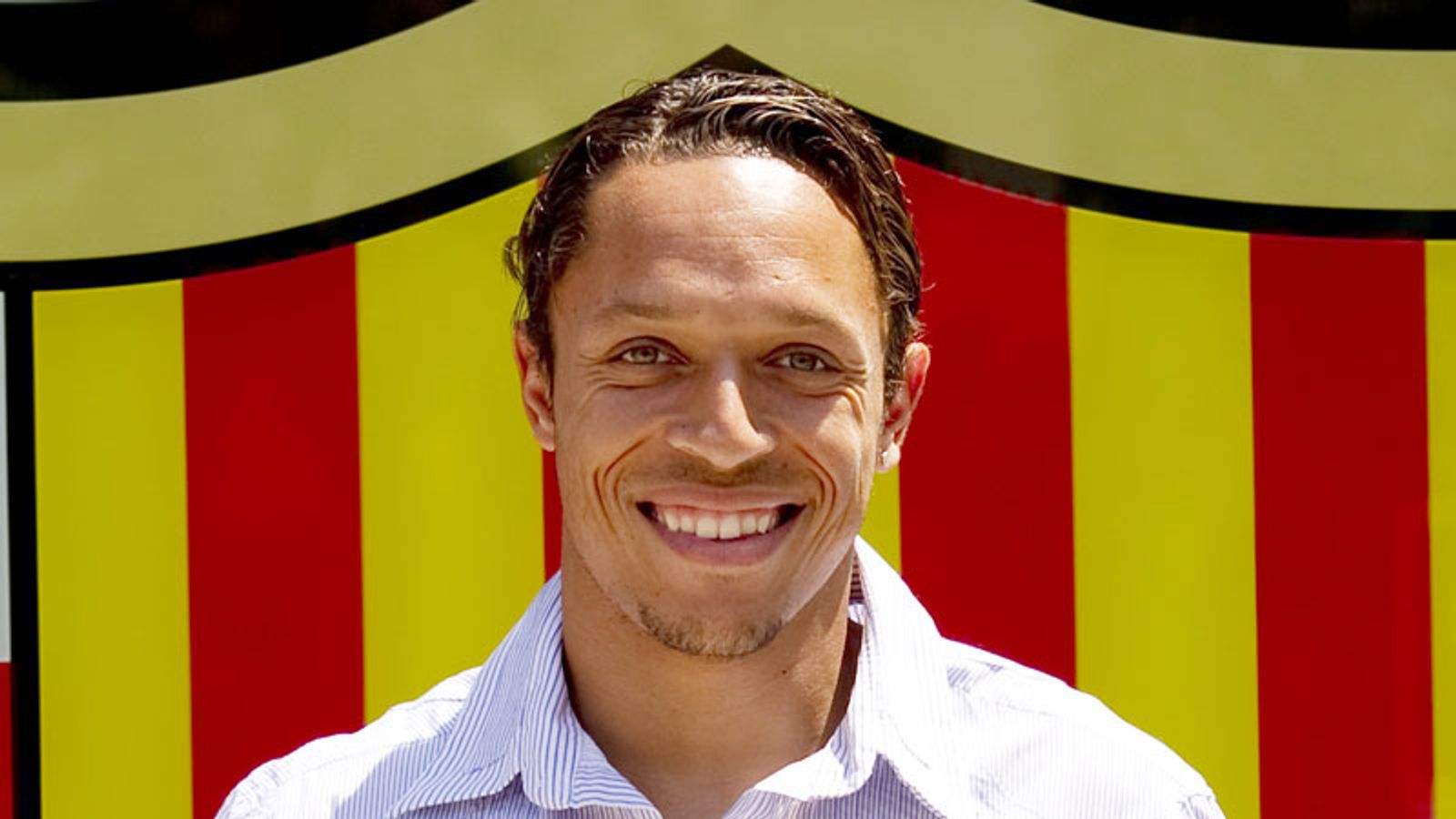Barca complete Adriano capture | Football News | Sky Sports