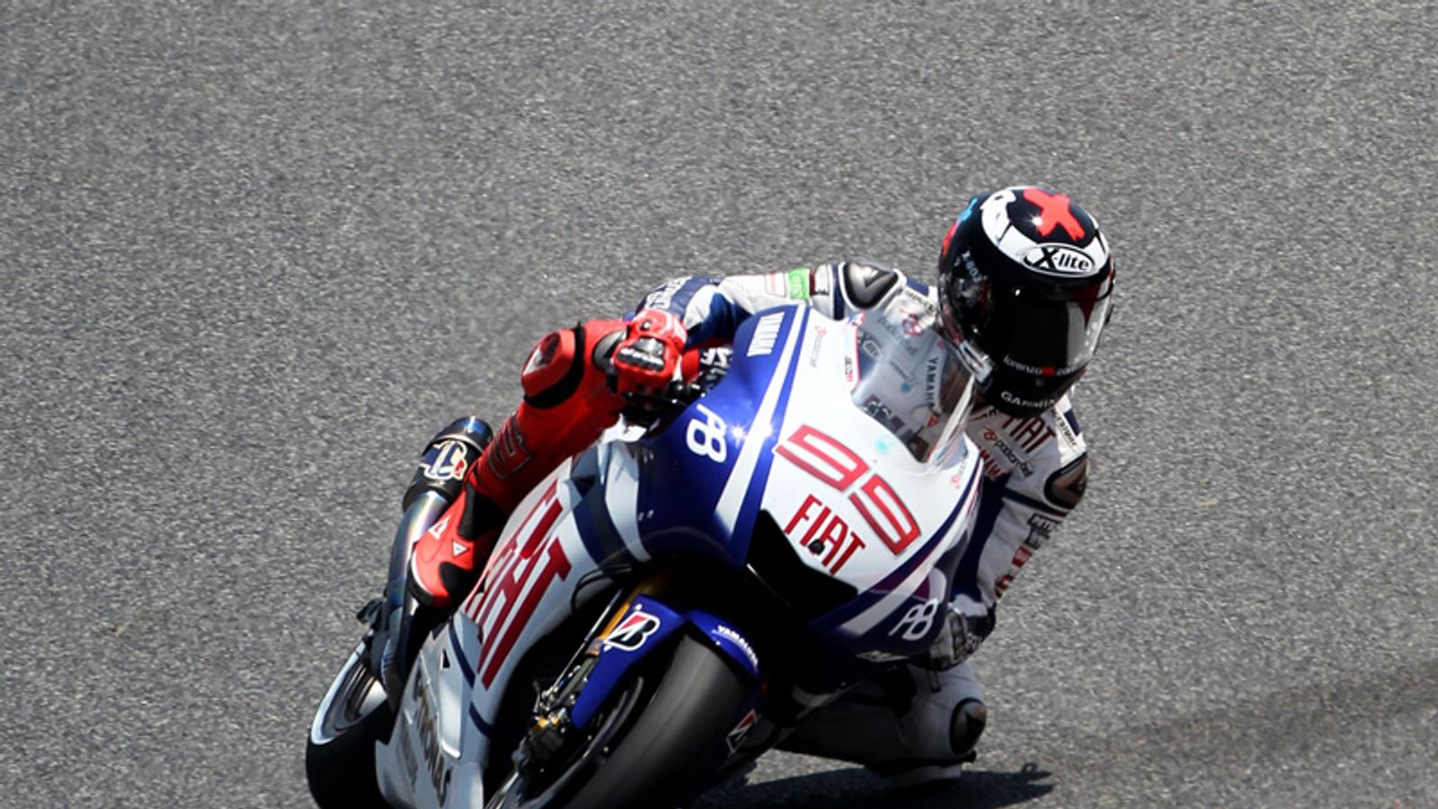 Lorenzo claims thrilling pole | Motor Racing News | Sky Sports