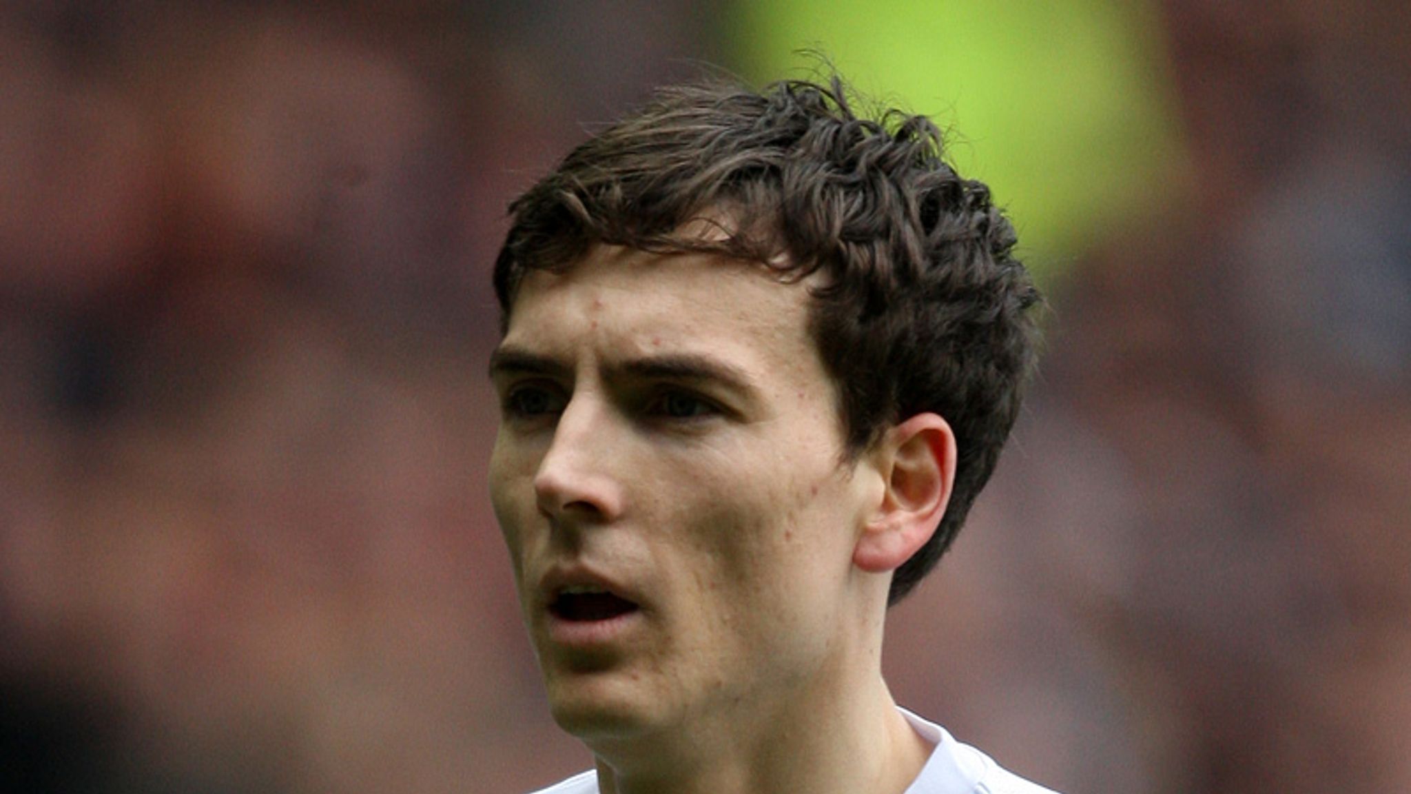 Gow spot-kick sees off Owls | Football News | Sky Sports