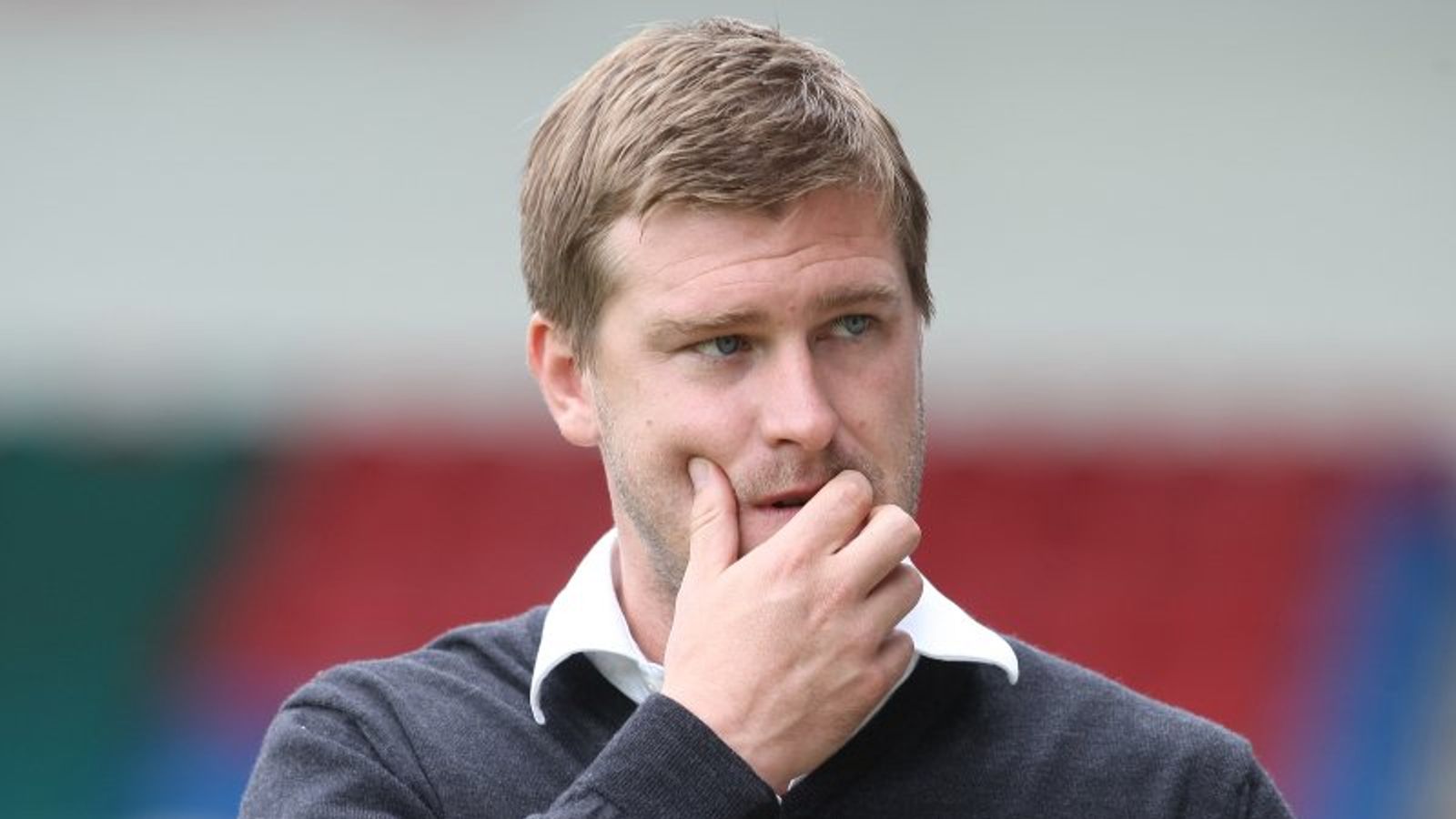 Robinson takes referee to task | Football News | Sky Sports