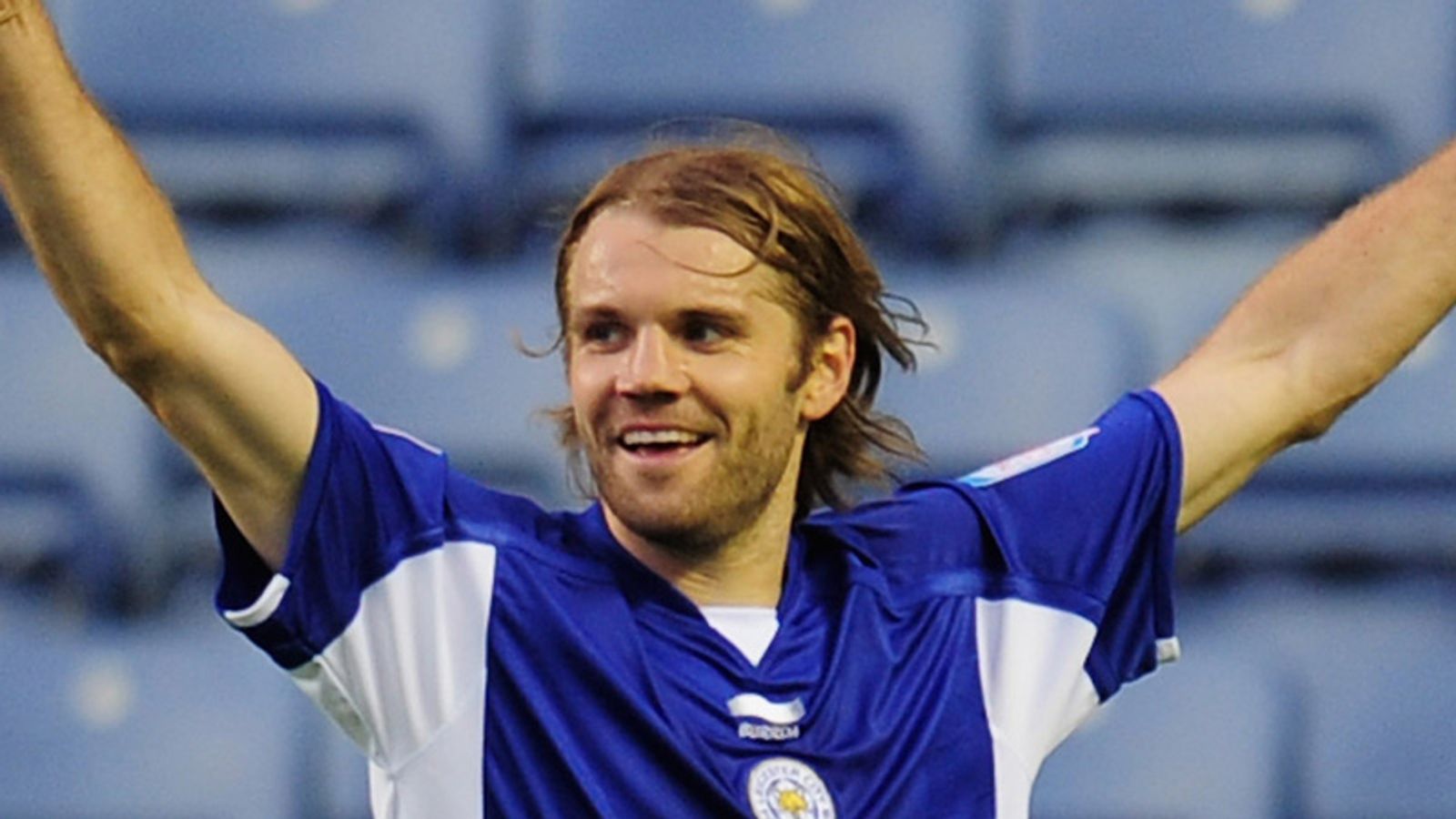 Neilson leaves Leicester | Football News | Sky Sports