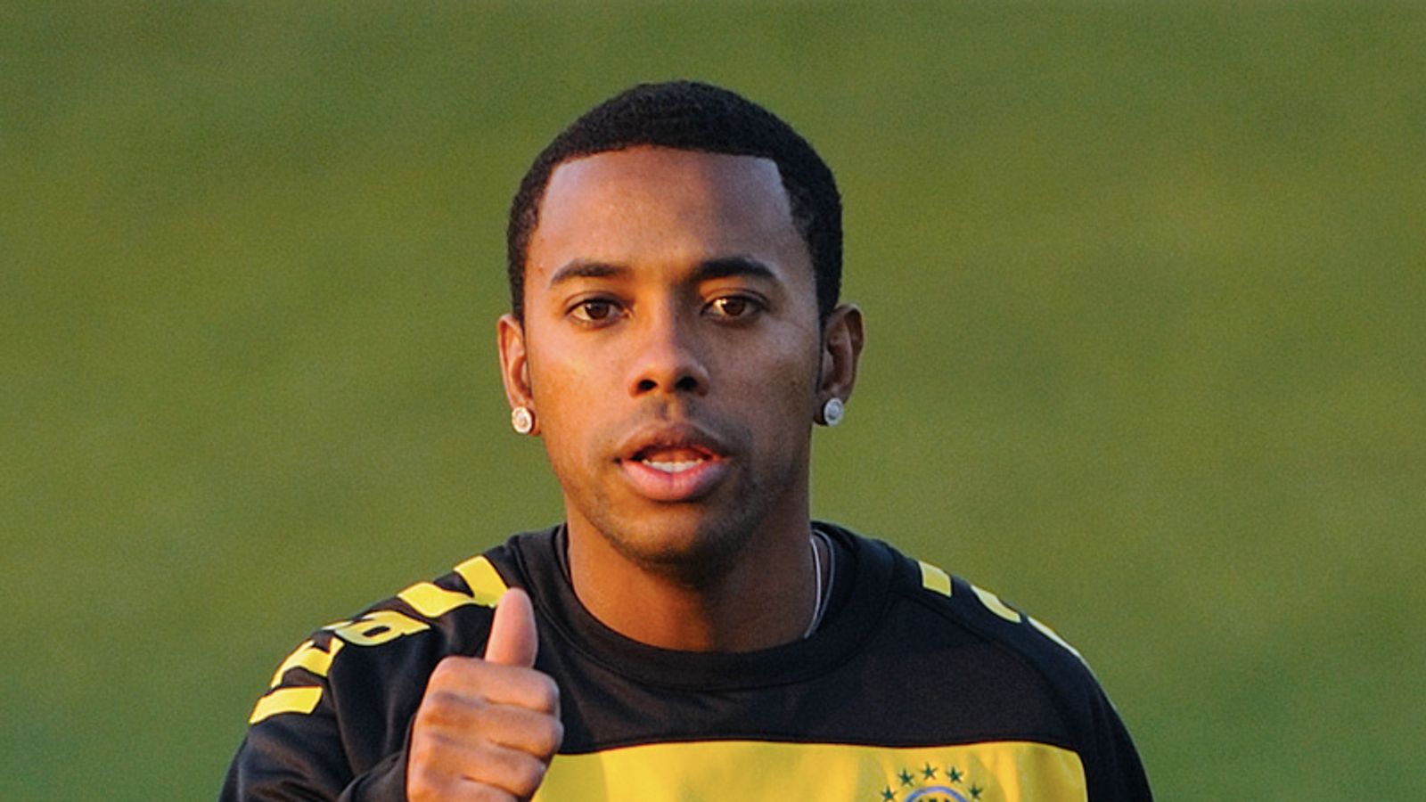 International: Robinho nets winner as Brazil beat Chile 2-1 in Toronto ...