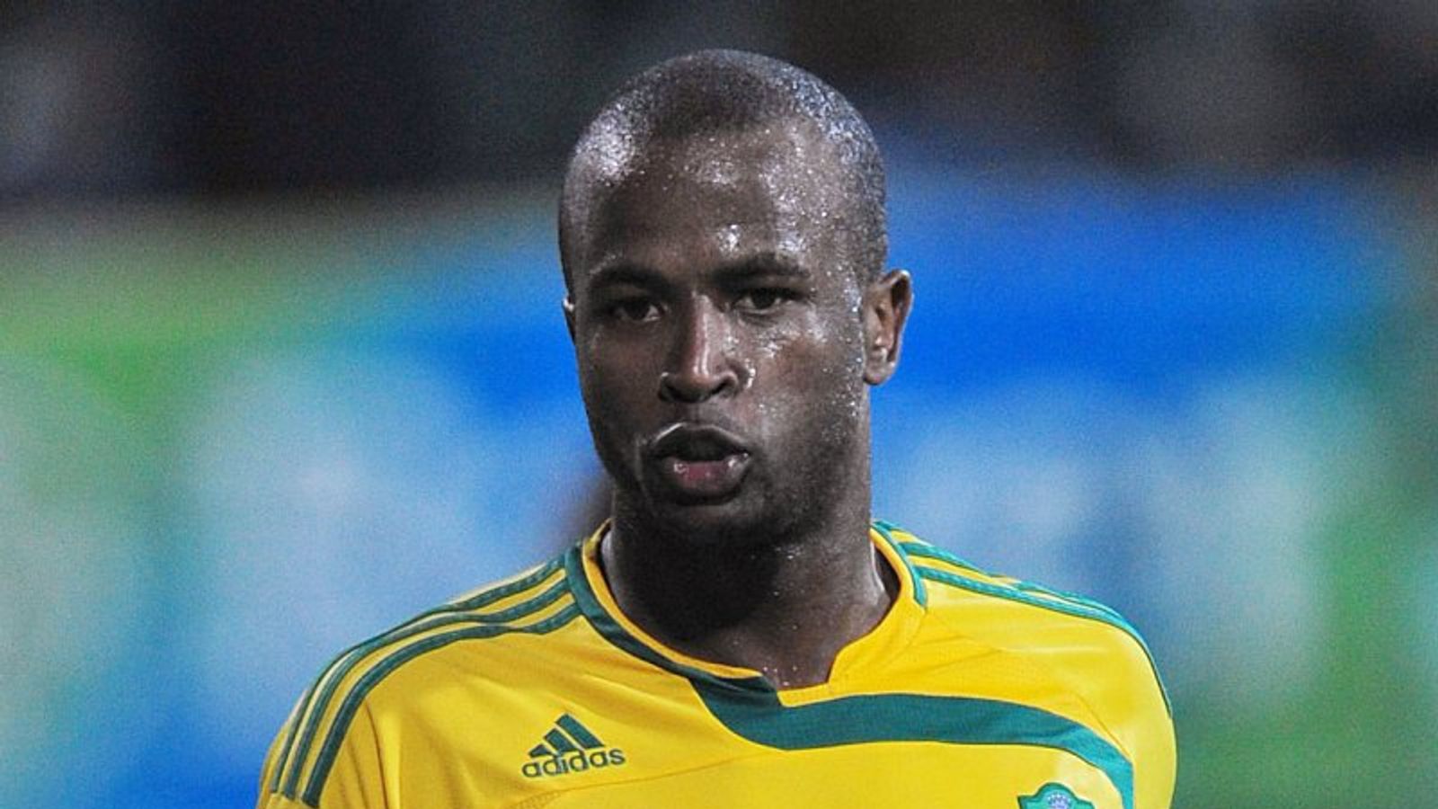 Pilgrims complete Zubar deal | Football News | Sky Sports