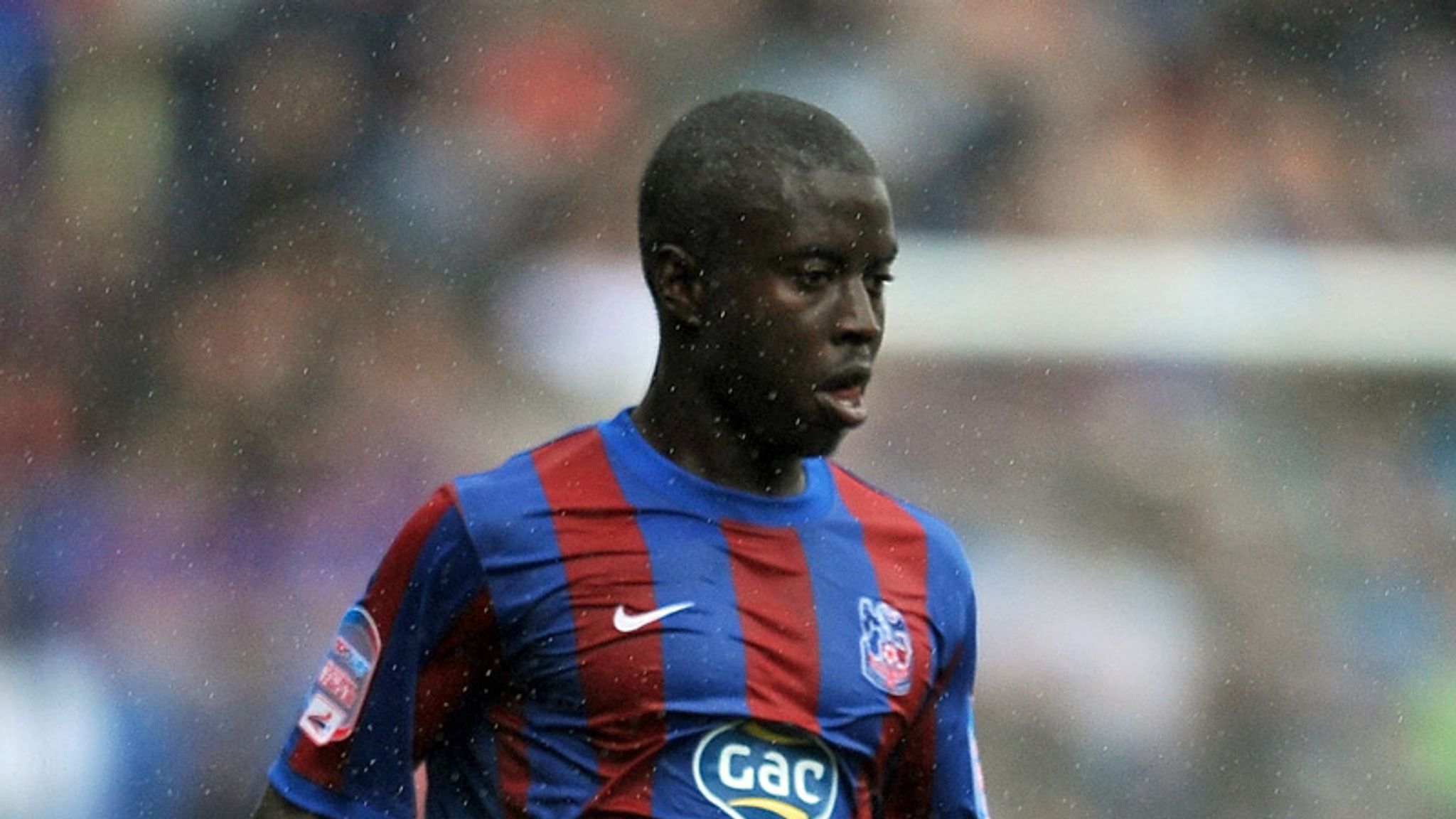 Shots bring in forward Cadogan | Football News | Sky Sports