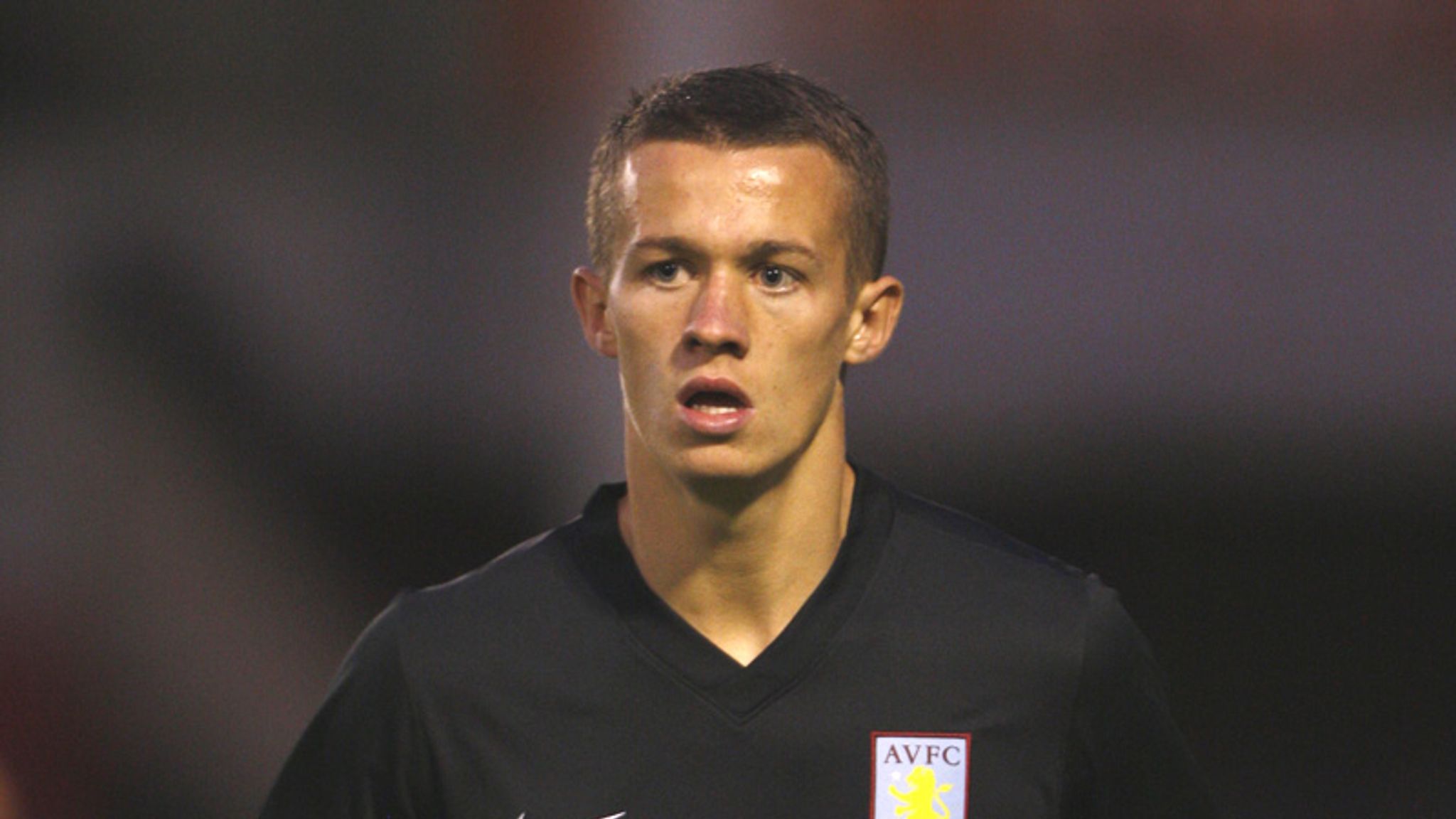 Hogg lands Villa deal | Football News | Sky Sports