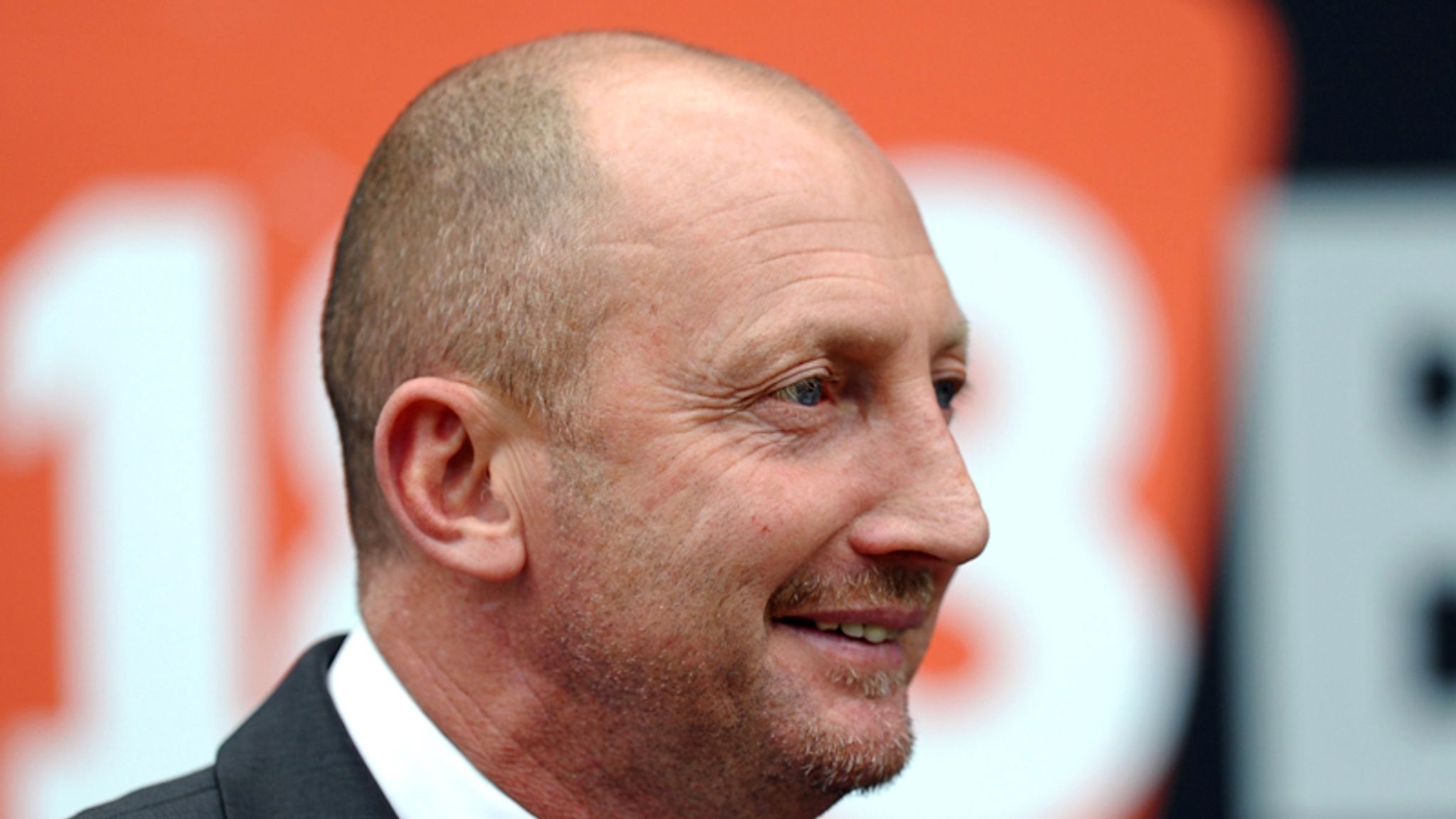 Ollie gets shirty with squad | Football News | Sky Sports