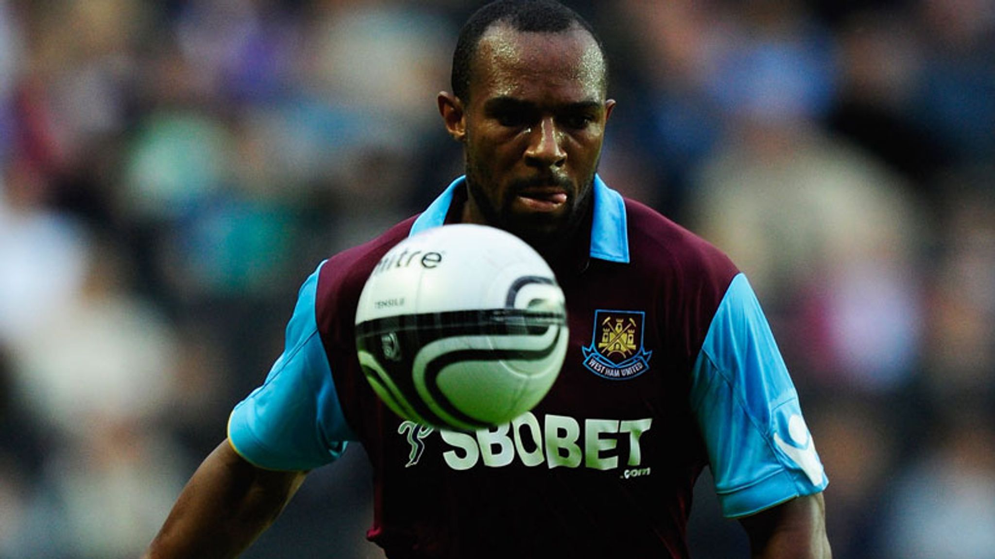 Gabbidon calls on strikers | Football News | Sky Sports