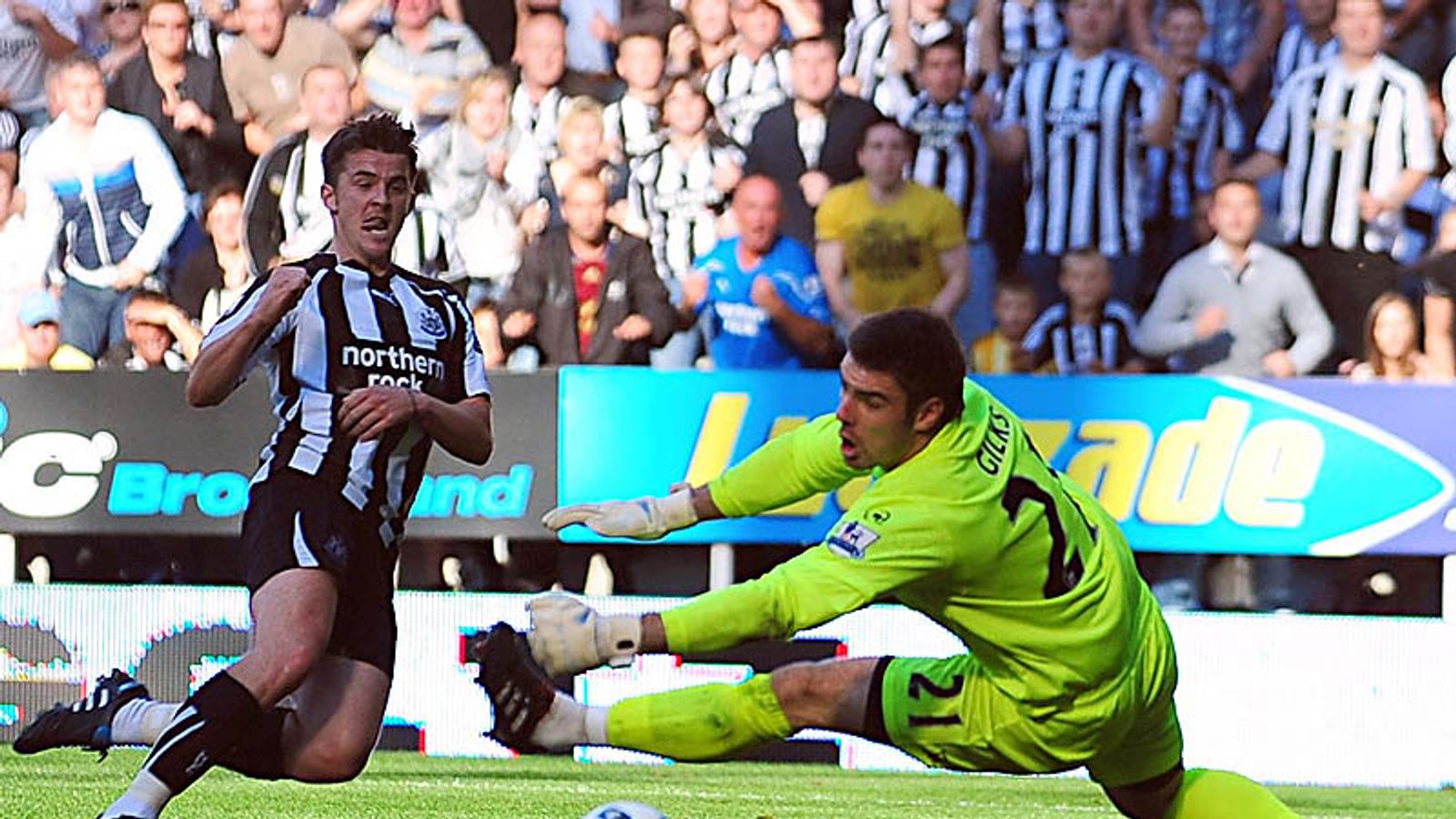 Fresh Gilks injury blow | Football News | Sky Sports