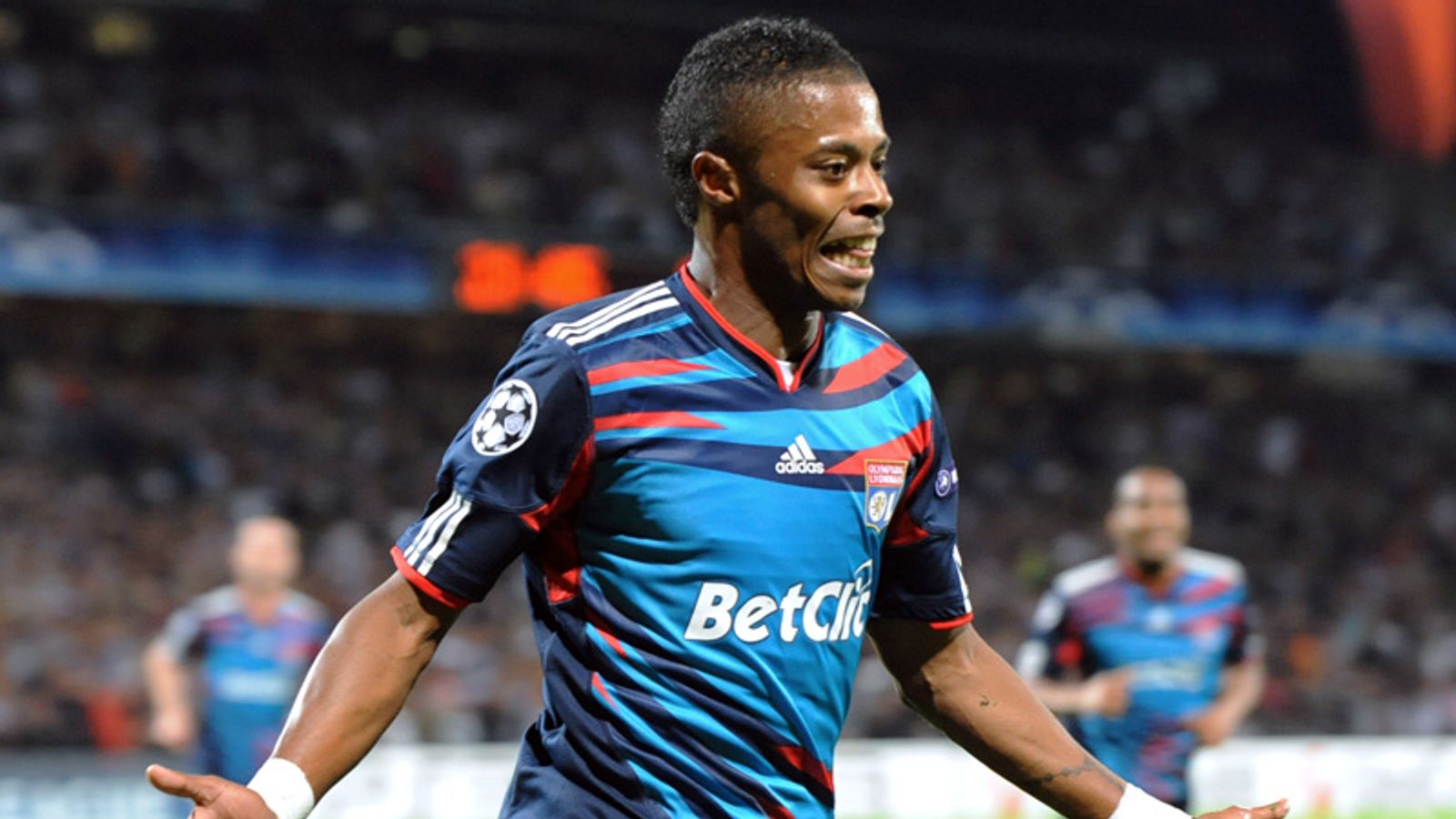 Bastos opens door to Juve | Football News | Sky Sports