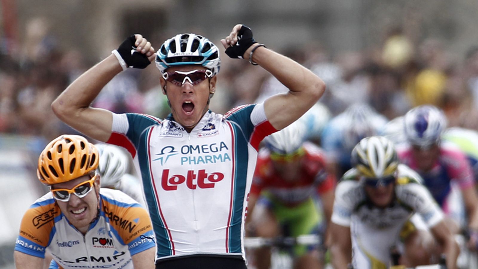 Gilbert battles to victory | Cycling News | Sky Sports