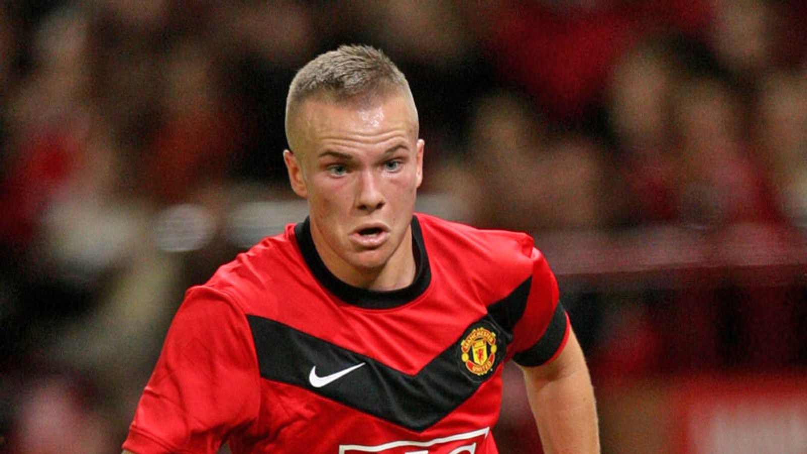 Minor blow for Cleverley | Football News | Sky Sports
