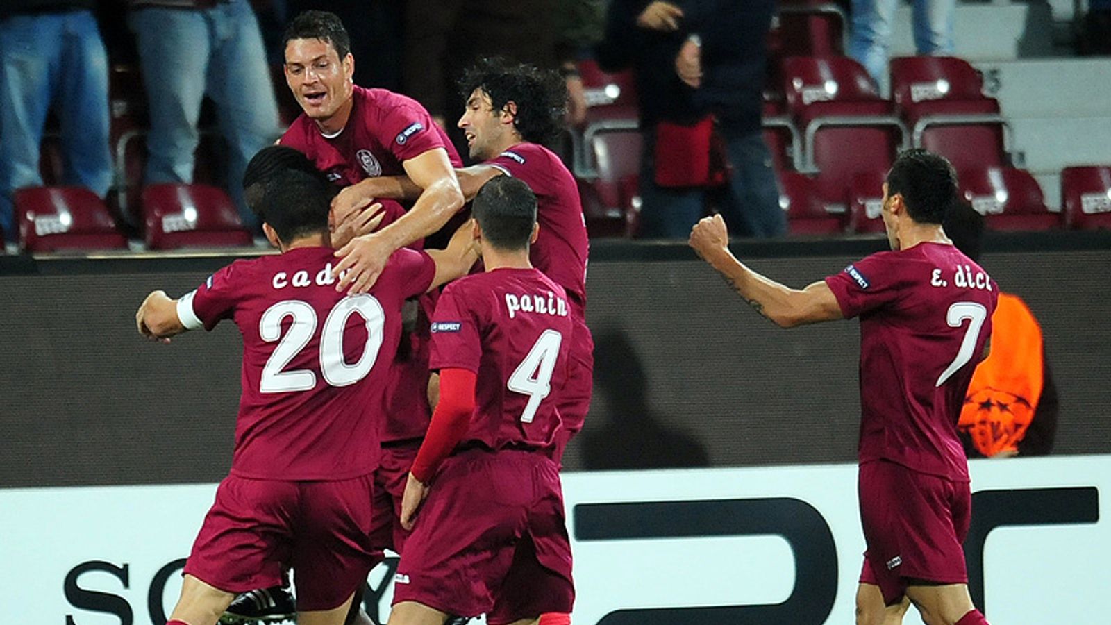 Cluj edge close contest | Football News | Sky Sports