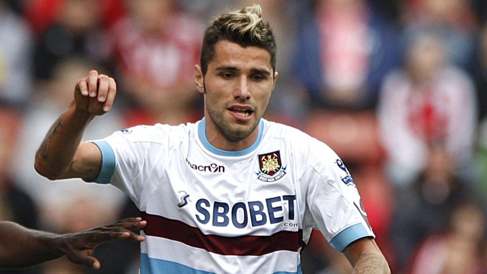 Behrami talks up Obinna | Football News | Sky Sports