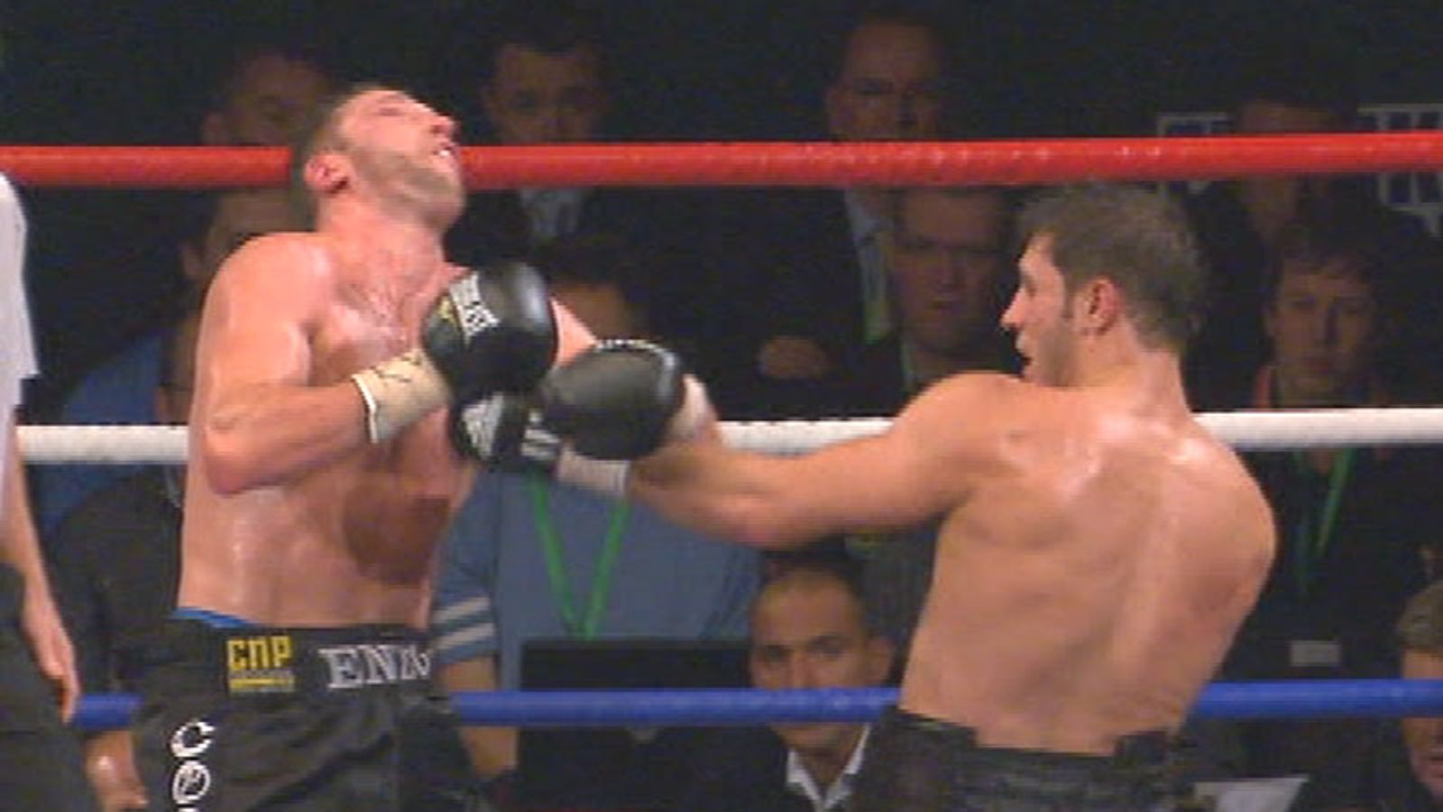 The end for Enzo | Boxing News | Sky Sports