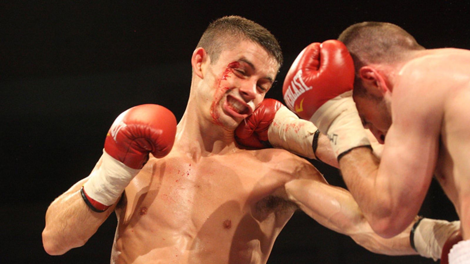 Smith edges Simpson again | Boxing News | Sky Sports