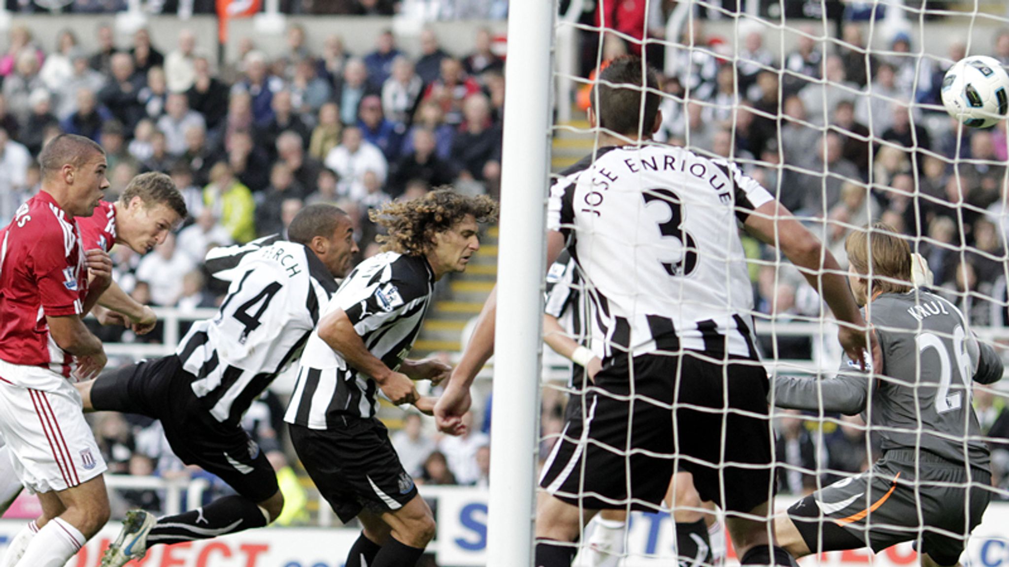 Perch gifts Stoke victory | Football News | Sky Sports