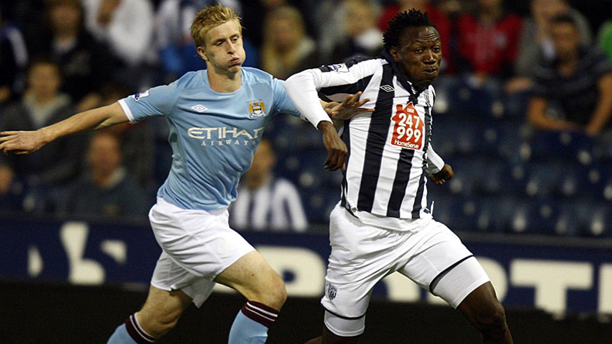 Clarets land Mee | Football News | Sky Sports