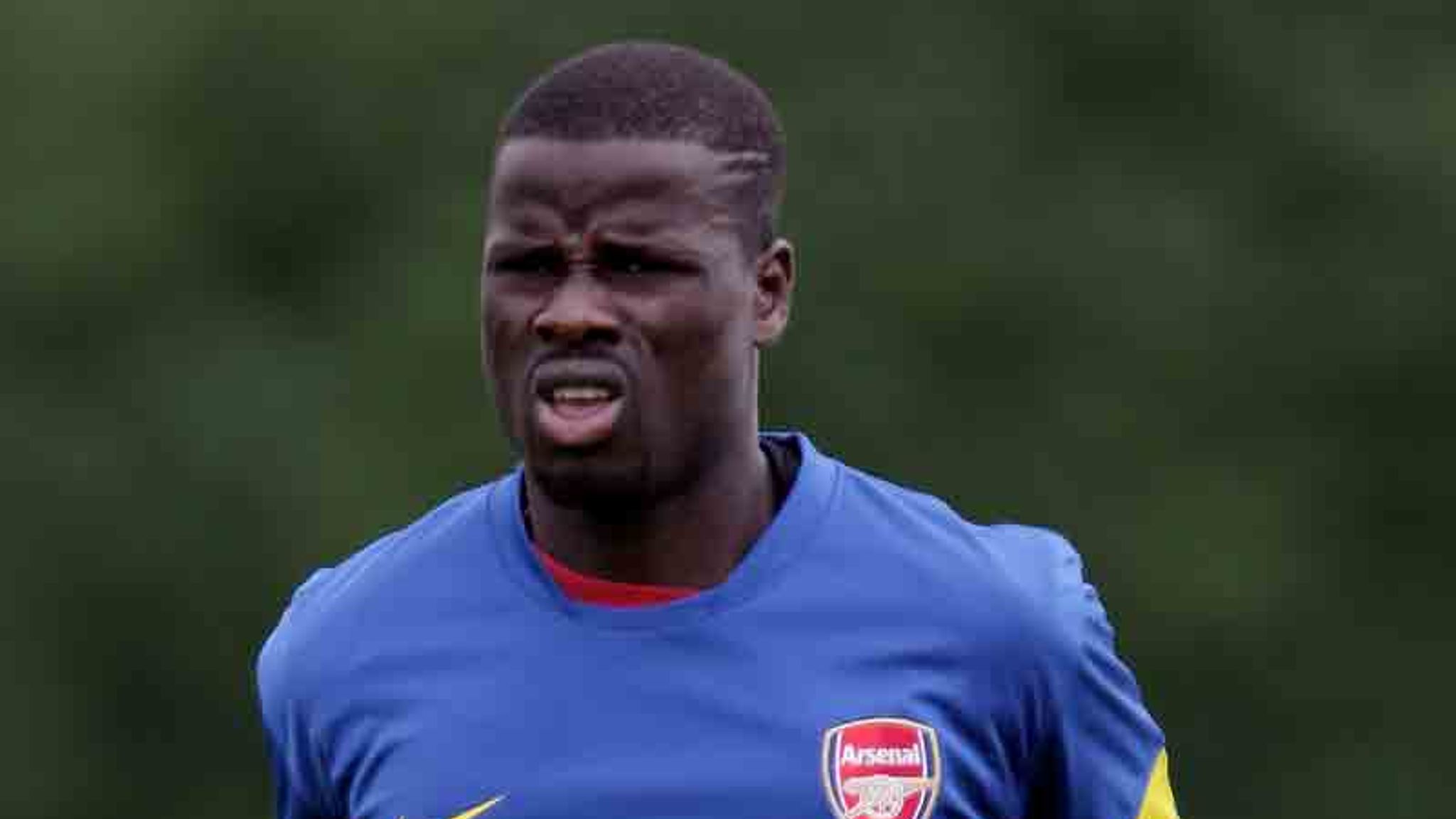 Eboue wants United focus | Football News | Sky Sports