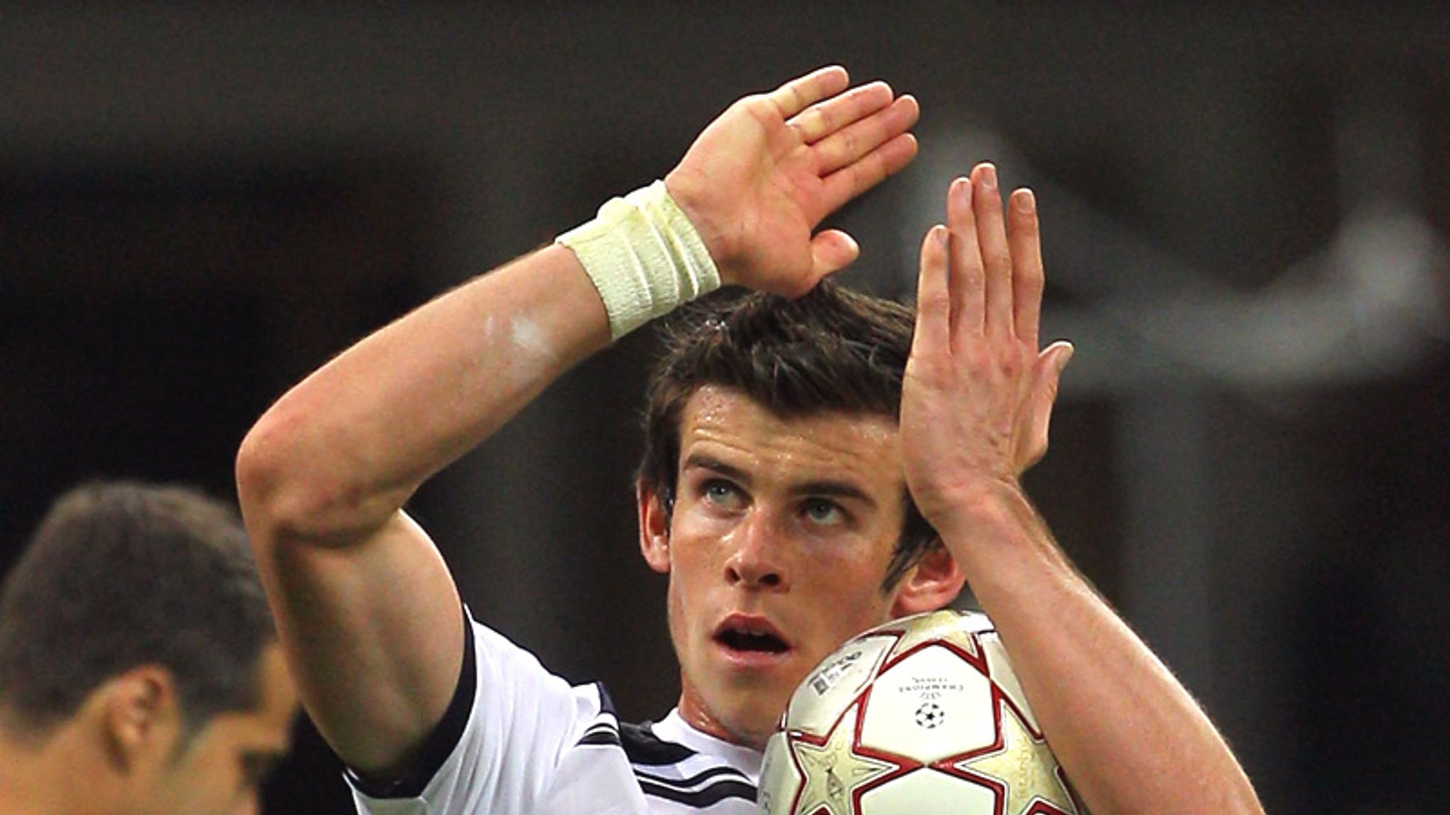 Life's a beach for Bale | Football News | Sky Sports