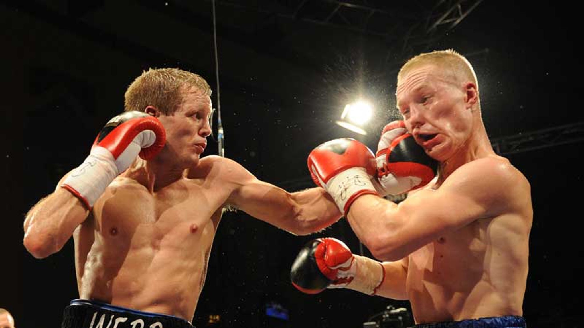 Webb retains Lonsdale Belt | Boxing News | Sky Sports
