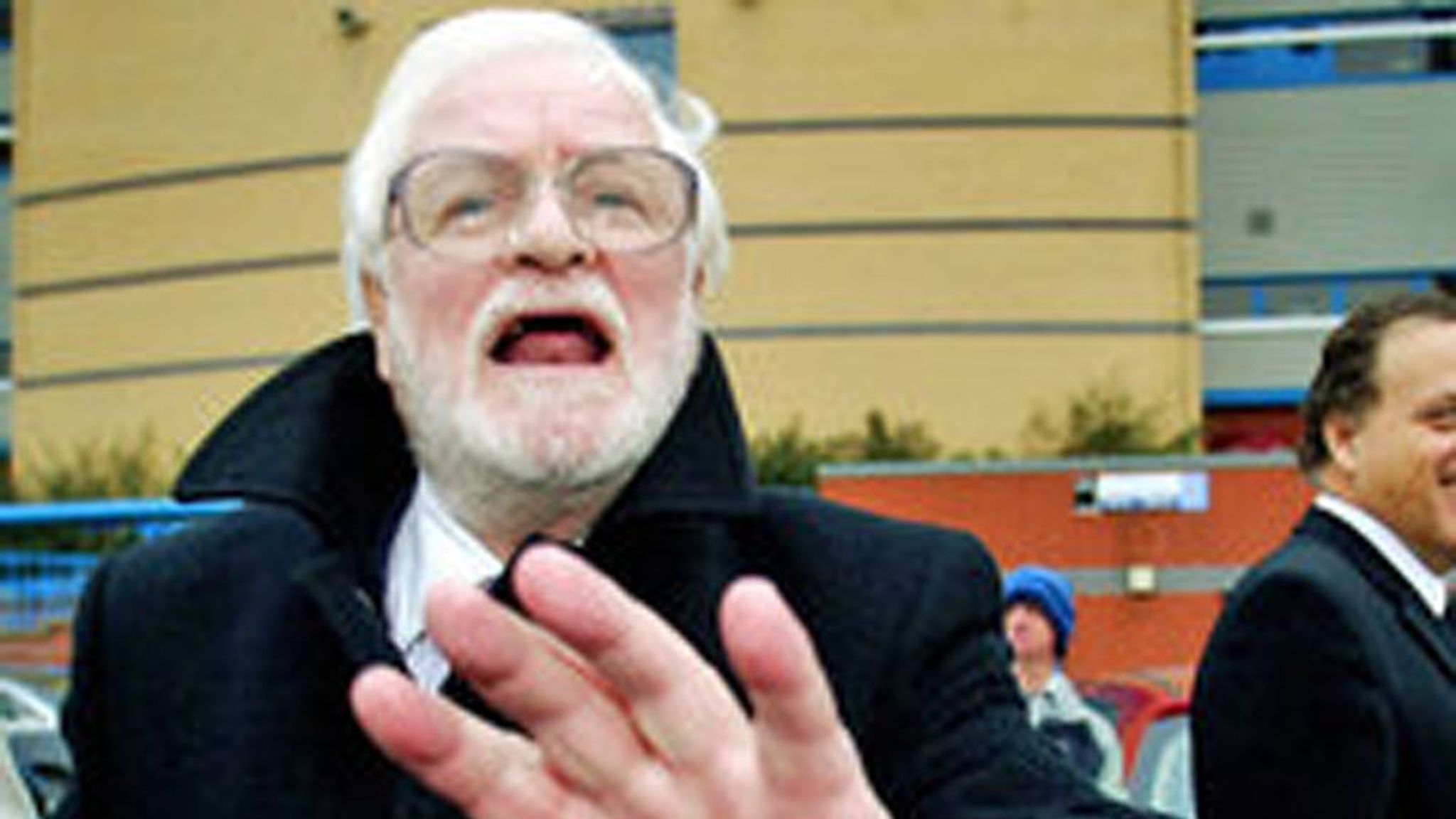 Leeds 'in compliance' with FL | Football News | Sky Sports