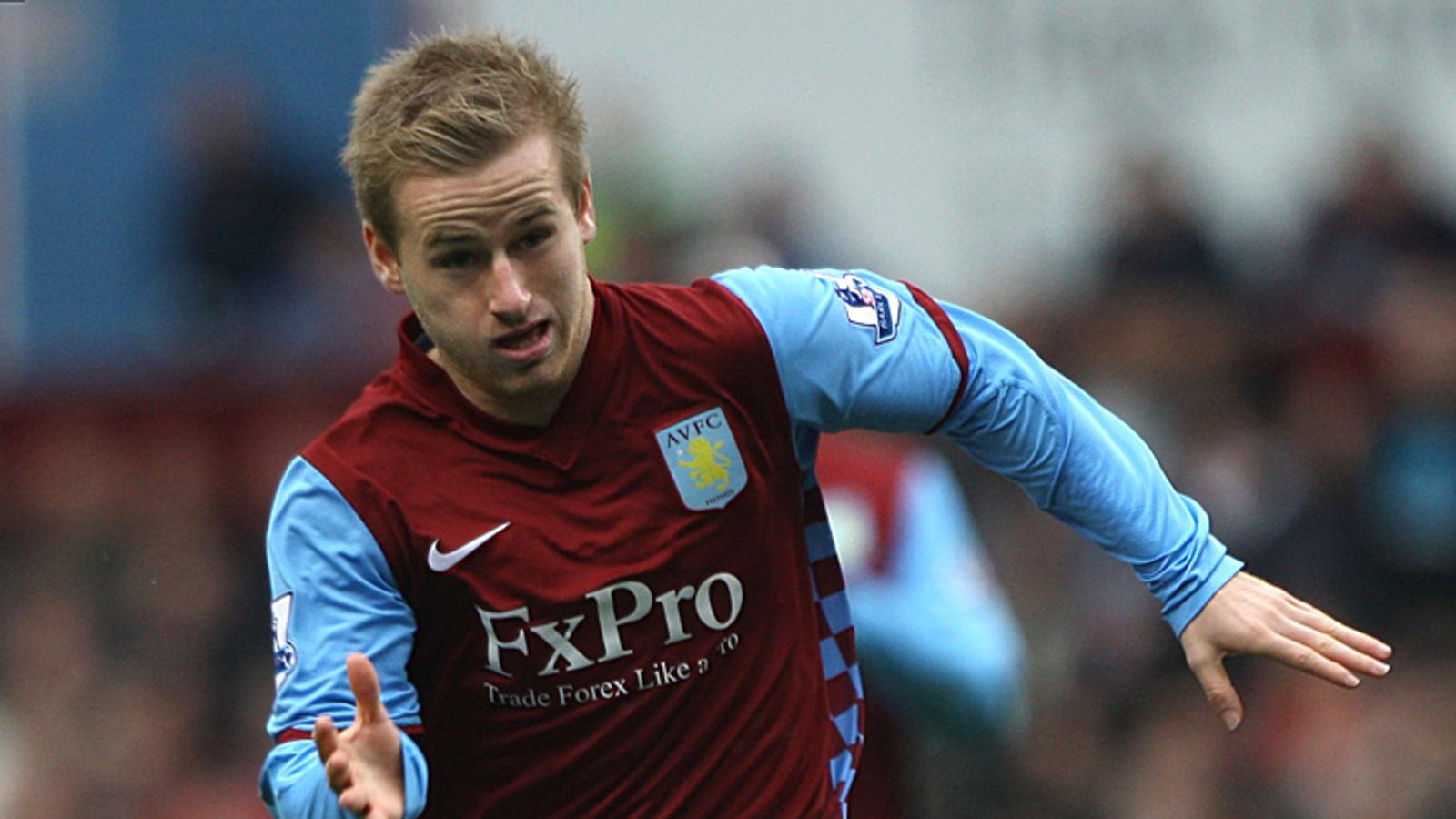 Bannan back with Villa | Football News | Sky Sports