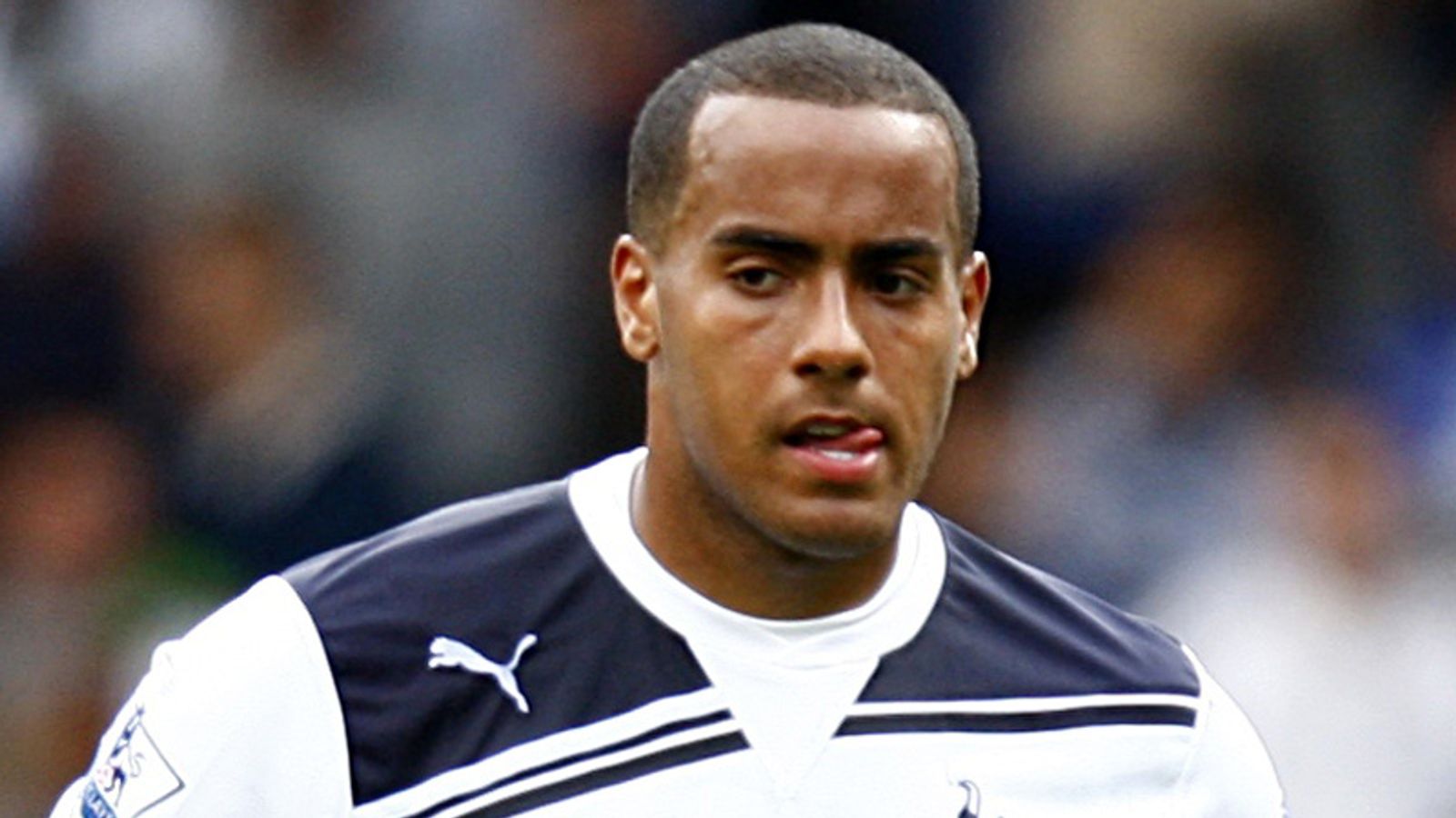Huddlestone set to face Latics | Football News | Sky Sports