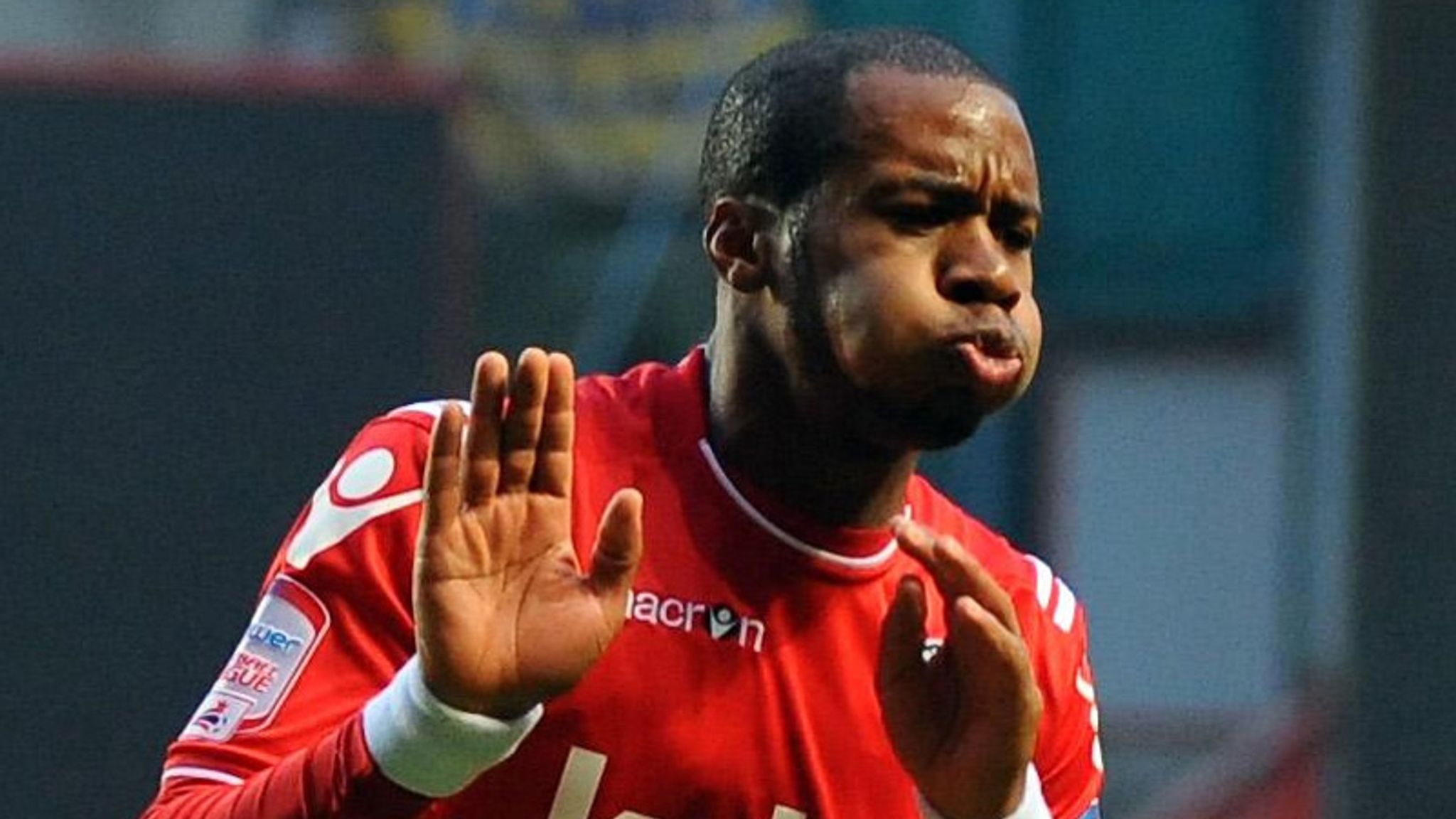 Lions close on Racon deal | Football News | Sky Sports