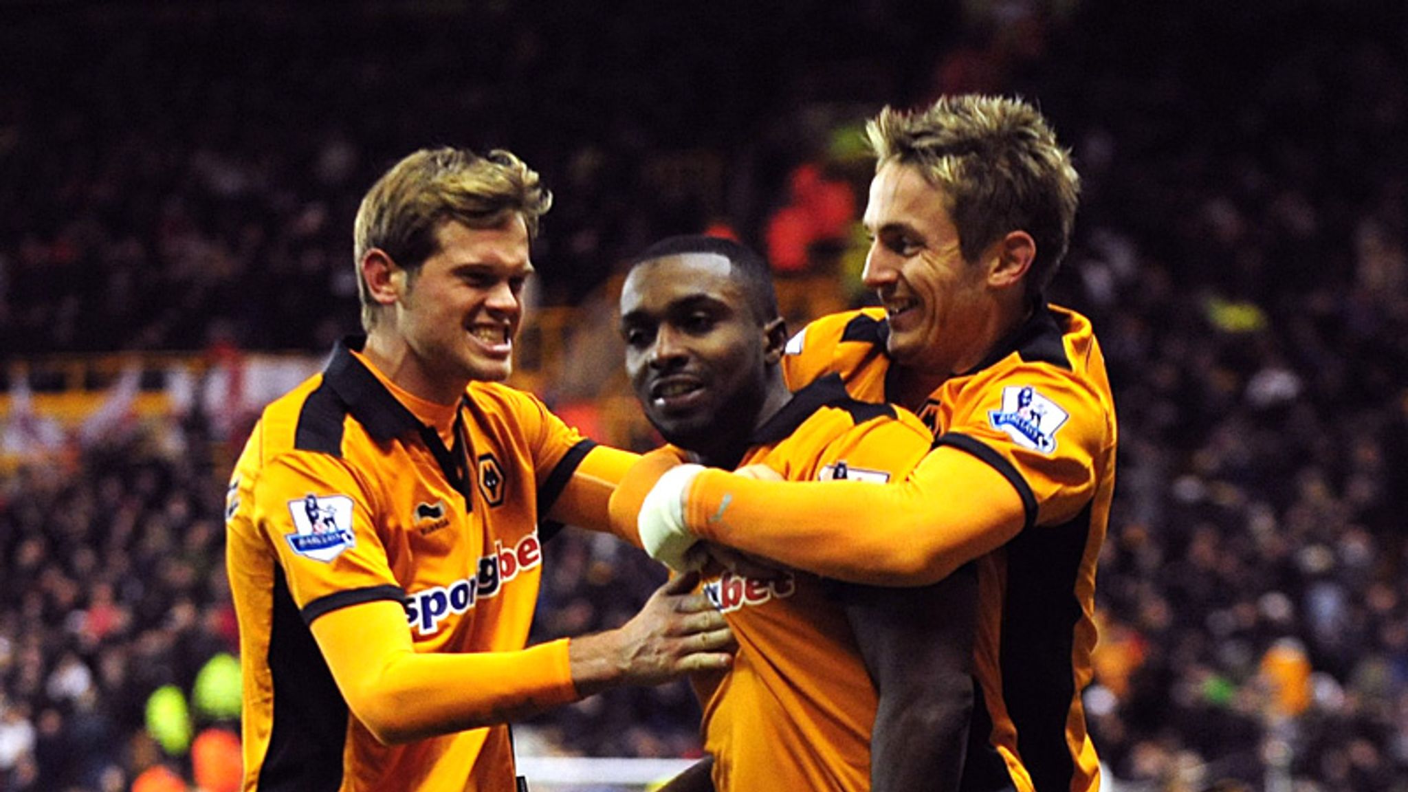 Wolves edge five-goal thriller | Football News | Sky Sports