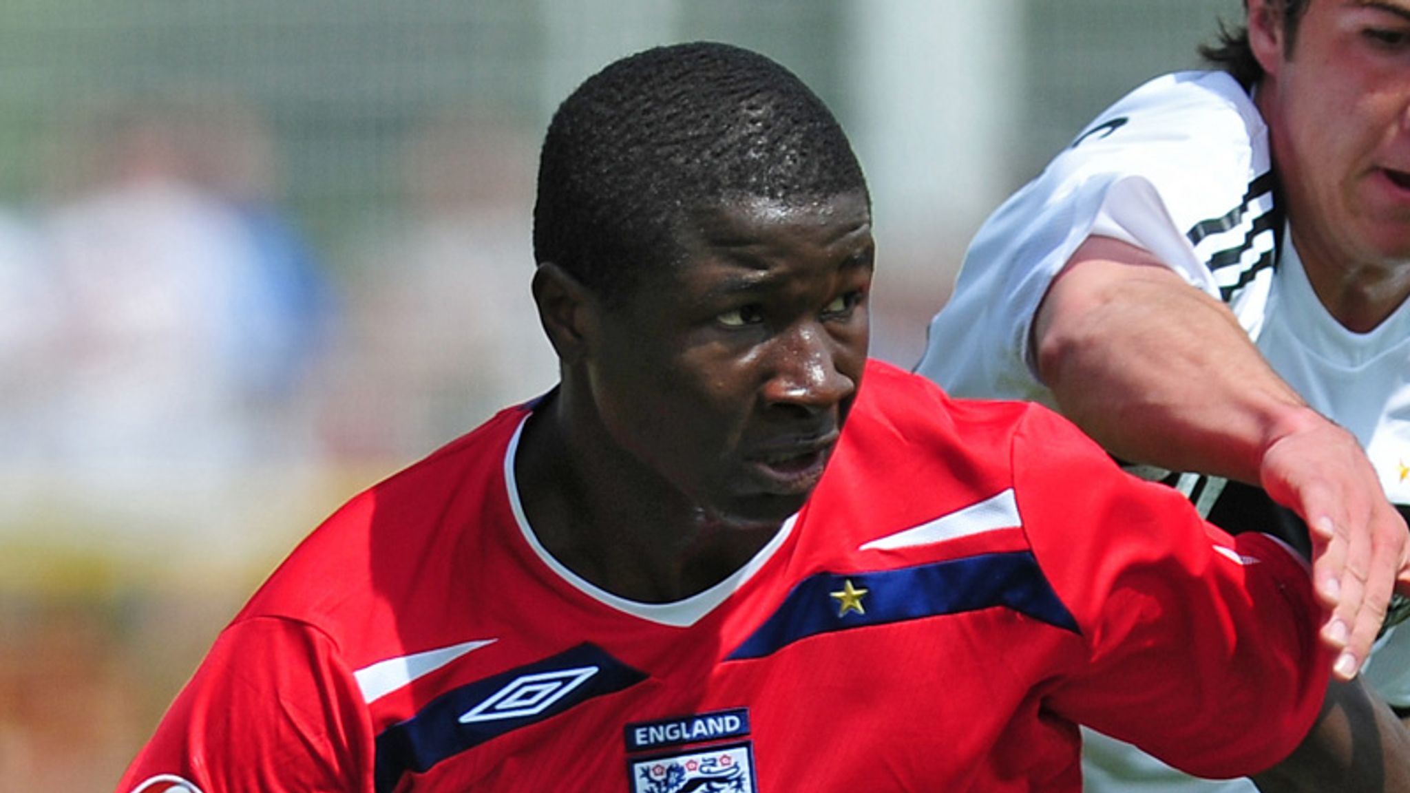 Chase on for Oshodi | Football News | Sky Sports