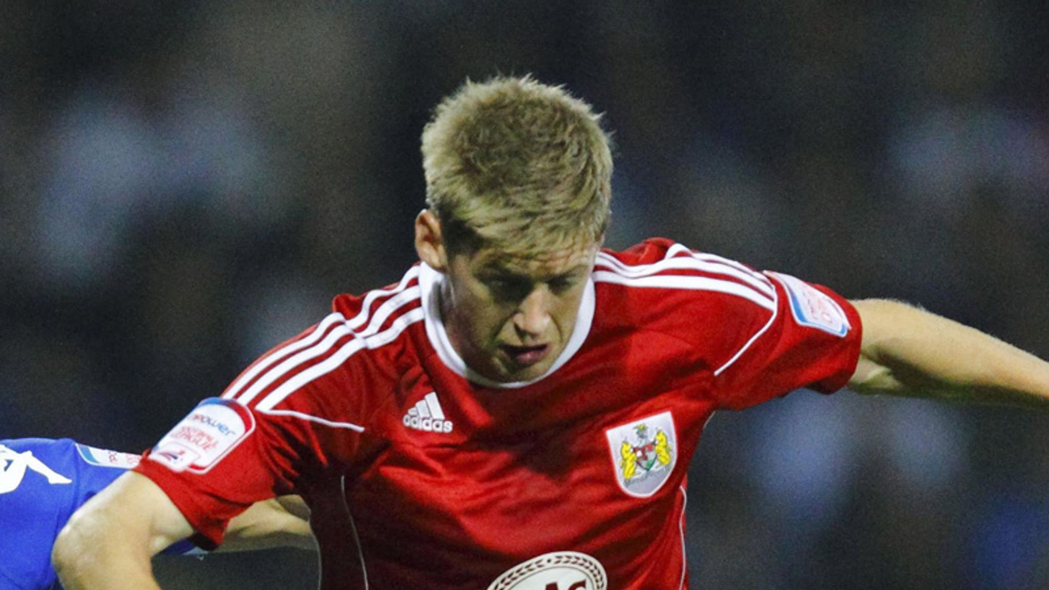 Stead and Robins clip Swans' wings | Football News | Sky Sports