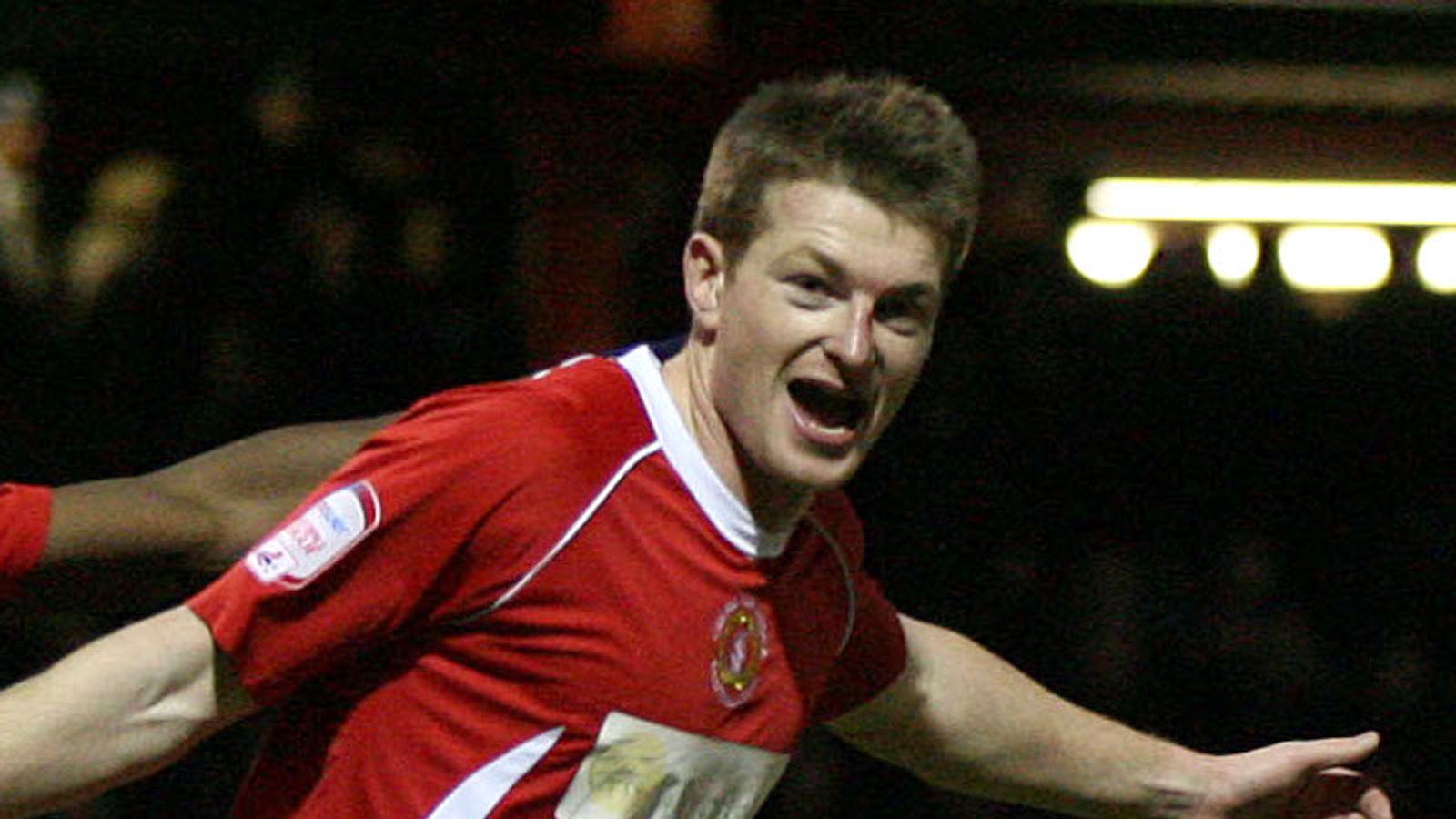 Alex duo commit to new deals | Football News | Sky Sports