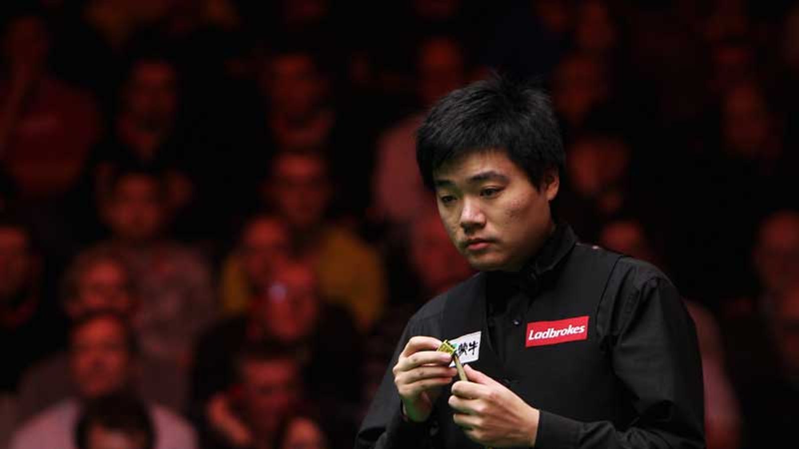 Ding takes over at top | Sky Sports