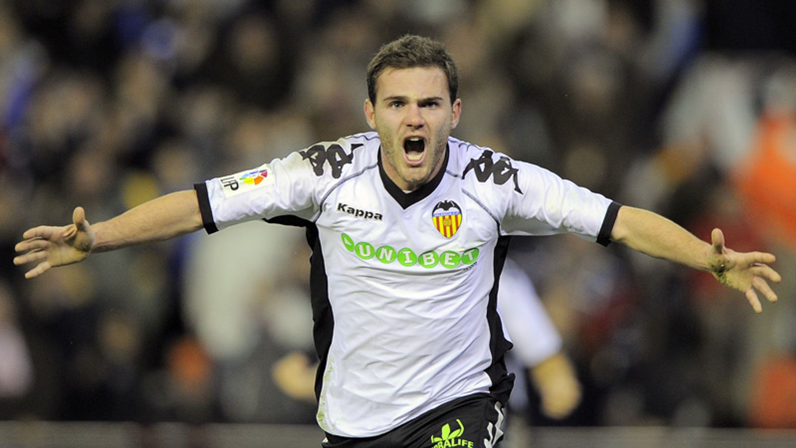 Valencia firm over Mata | Football News | Sky Sports