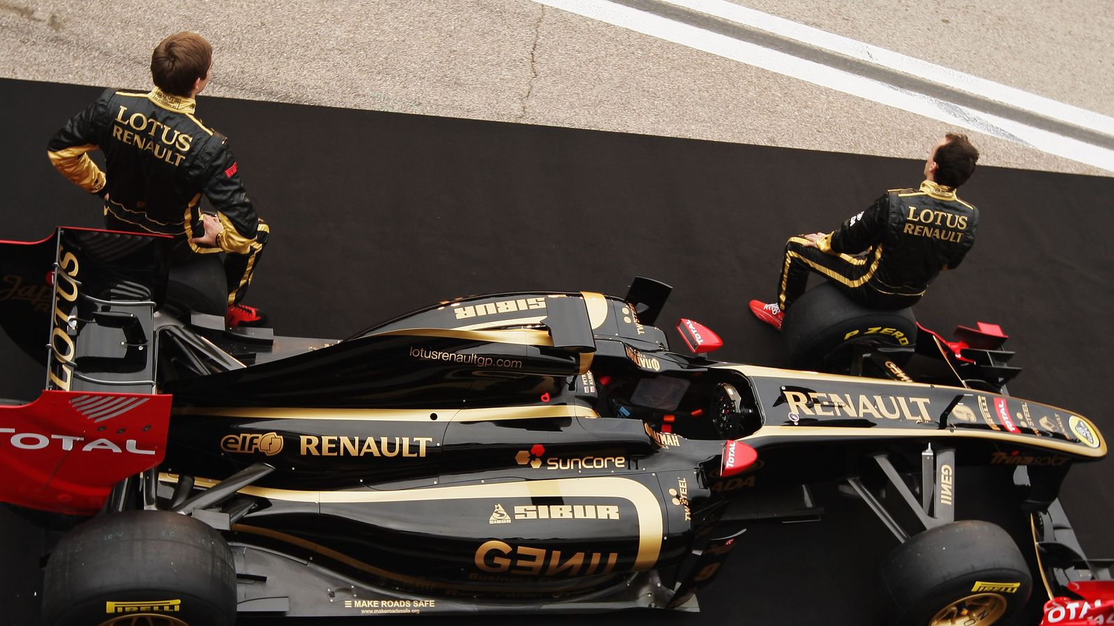 Lopez vents at team launch | F1 News