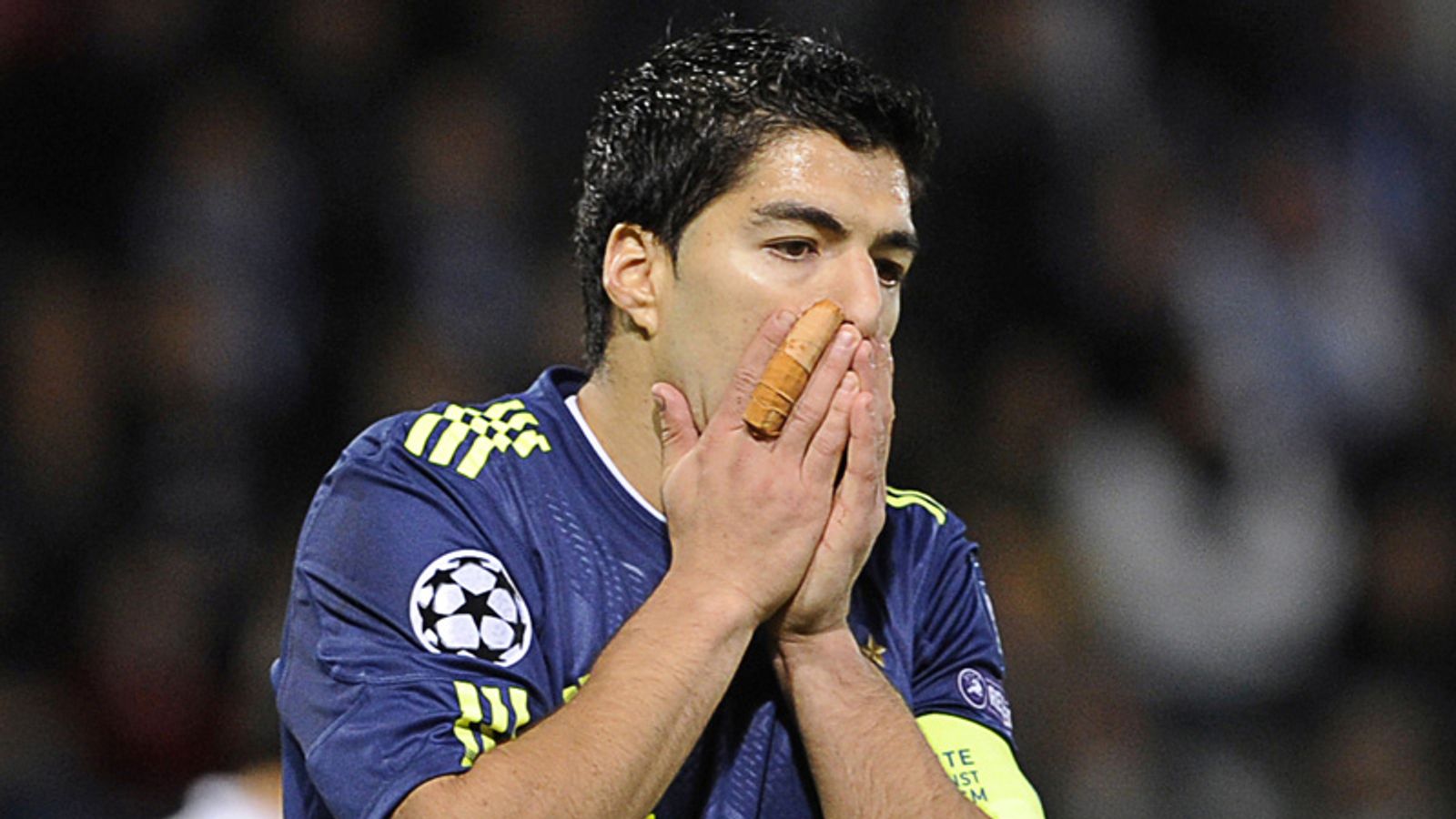 Suarez talks continue | Football News | Sky Sports