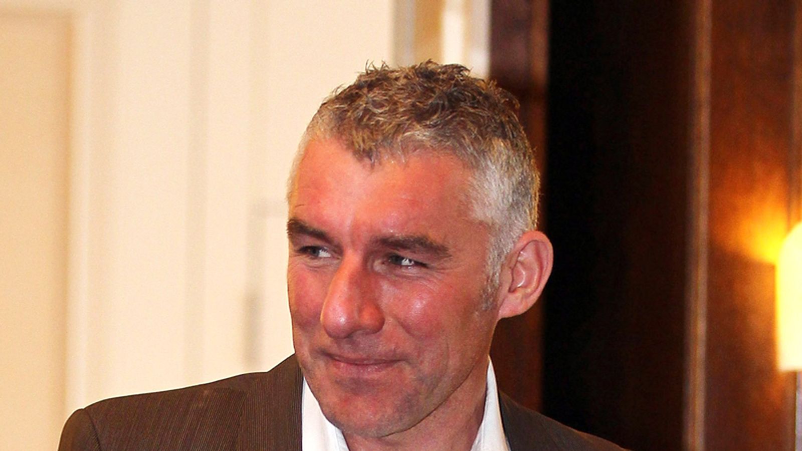 Hannover put up Slomka fight | Football News | Sky Sports