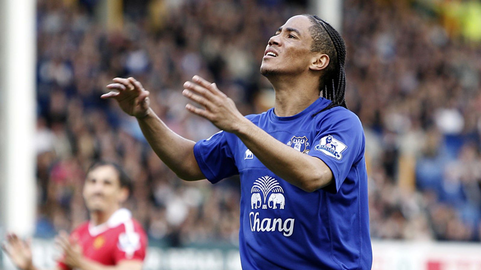 Everton accept Pienaar bid | Football News | Sky Sports