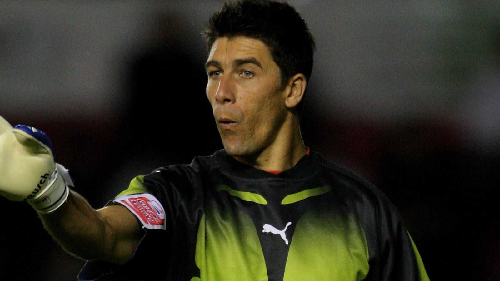 Wolves snap up keeper | Football News | Sky Sports