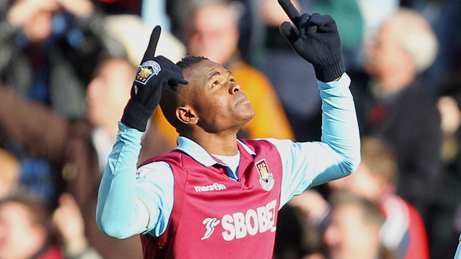 Obinna open to Napoli move | Football News | Sky Sports