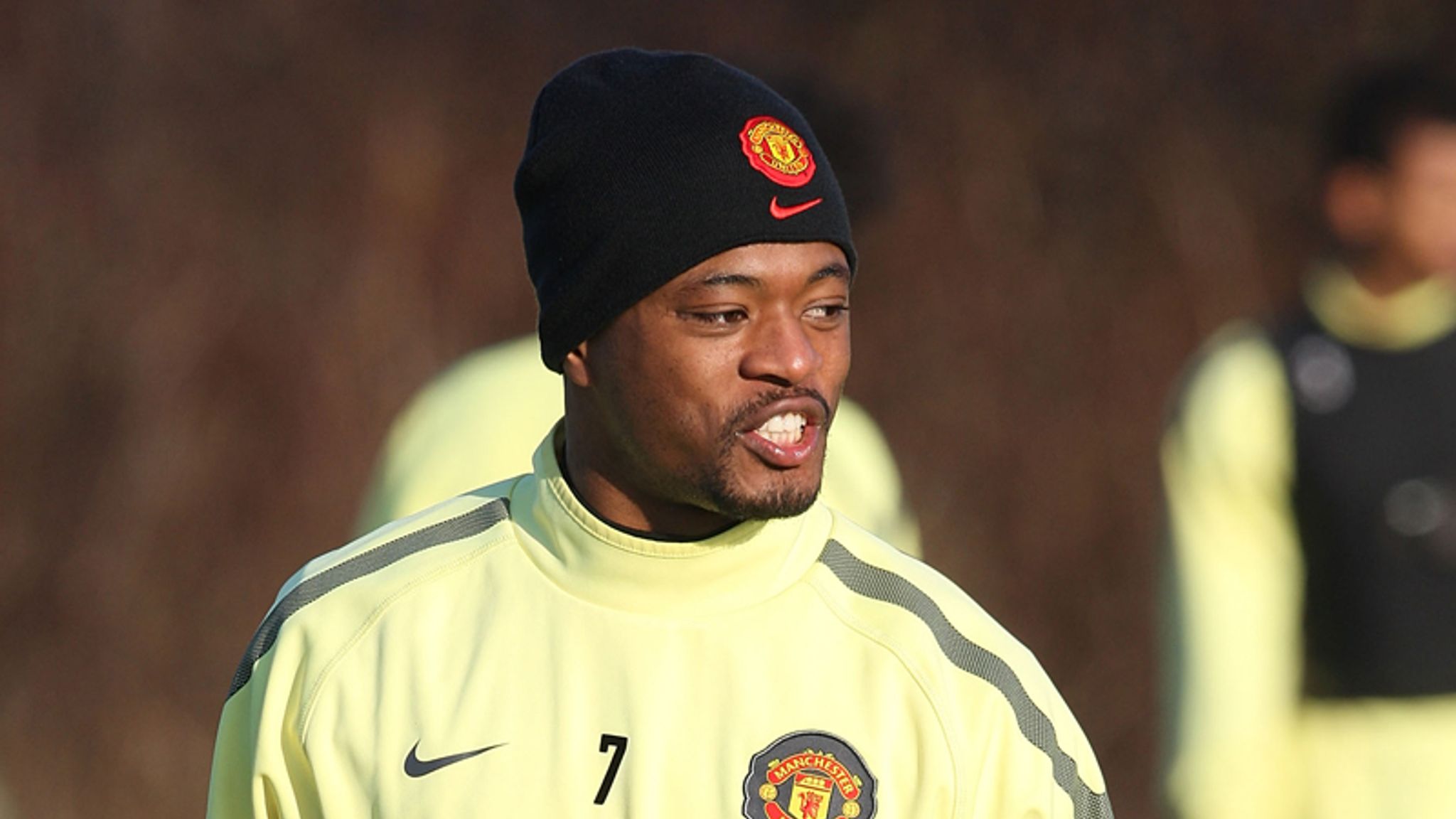 Evra staying with United | Football News | Sky Sports