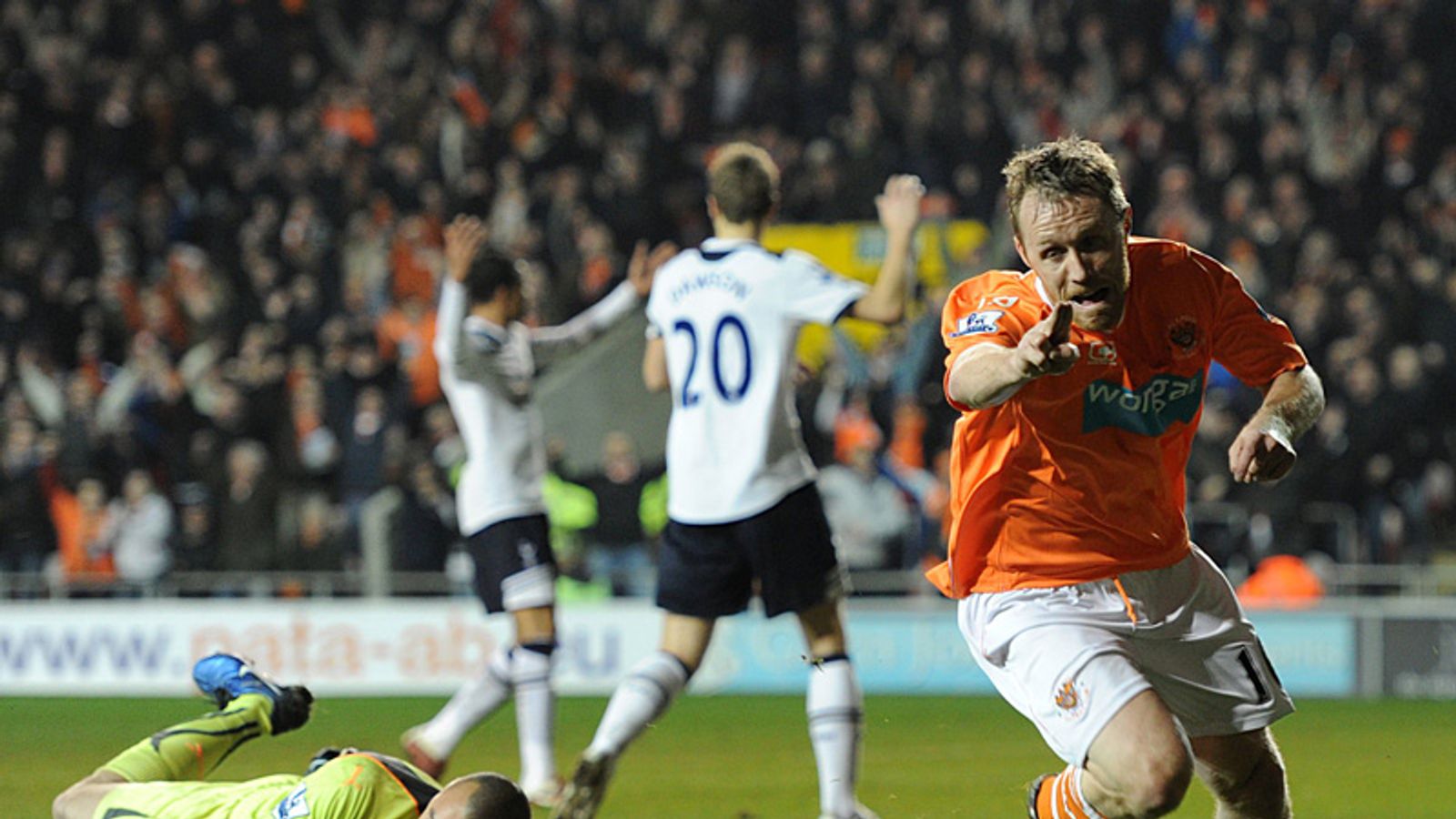 Holloway praises Ormerod | Football News | Sky Sports