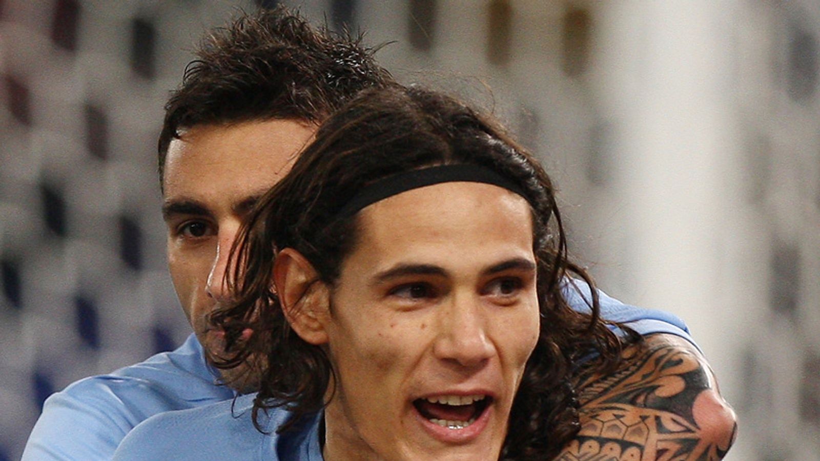Cavani wants to stay | Football News | Sky Sports