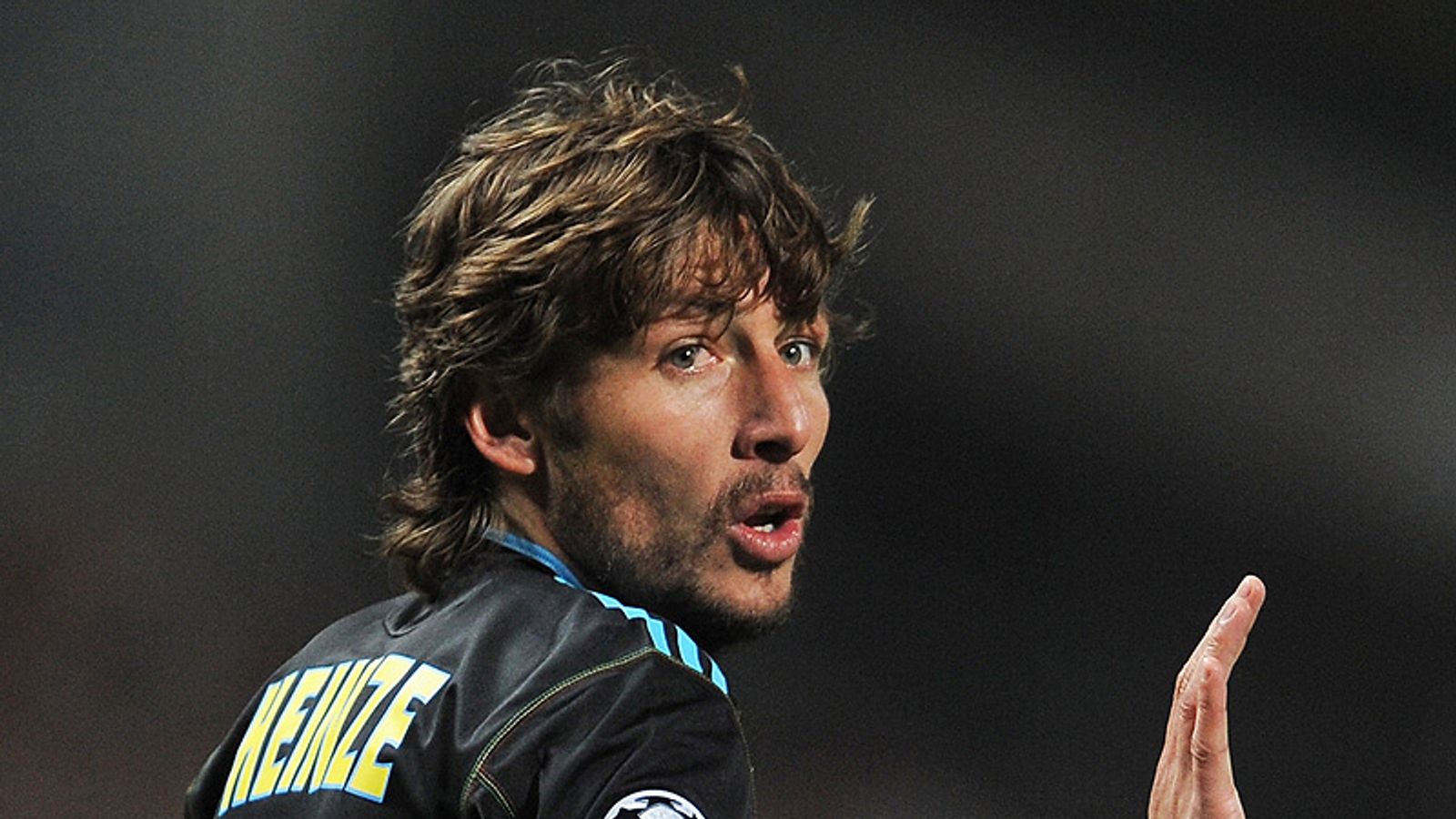 Heinze poised to join Roma | Football News | Sky Sports