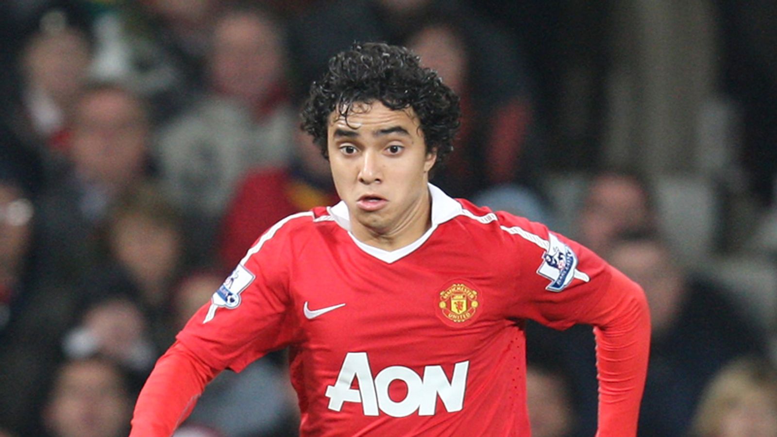 Neville backing Rafael to shine | Football News | Sky Sports