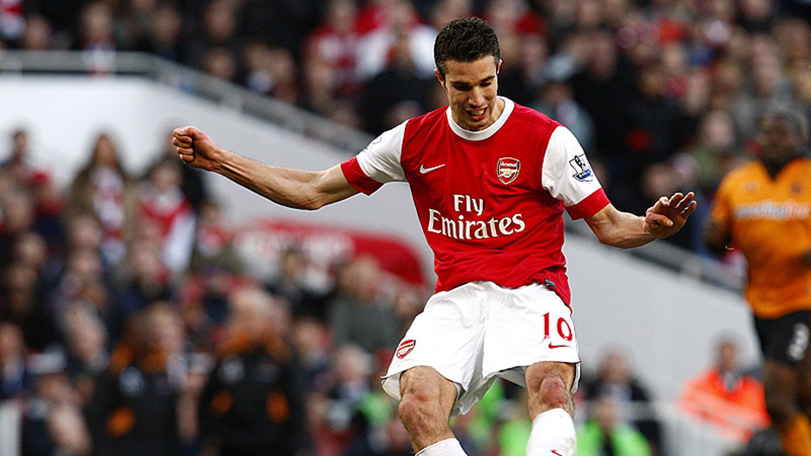 RVP committed to Gunners | Football News | Sky Sports