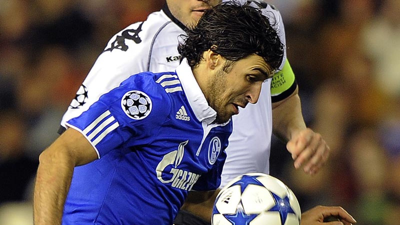 Raul fires crucial away goal | Football News | Sky Sports