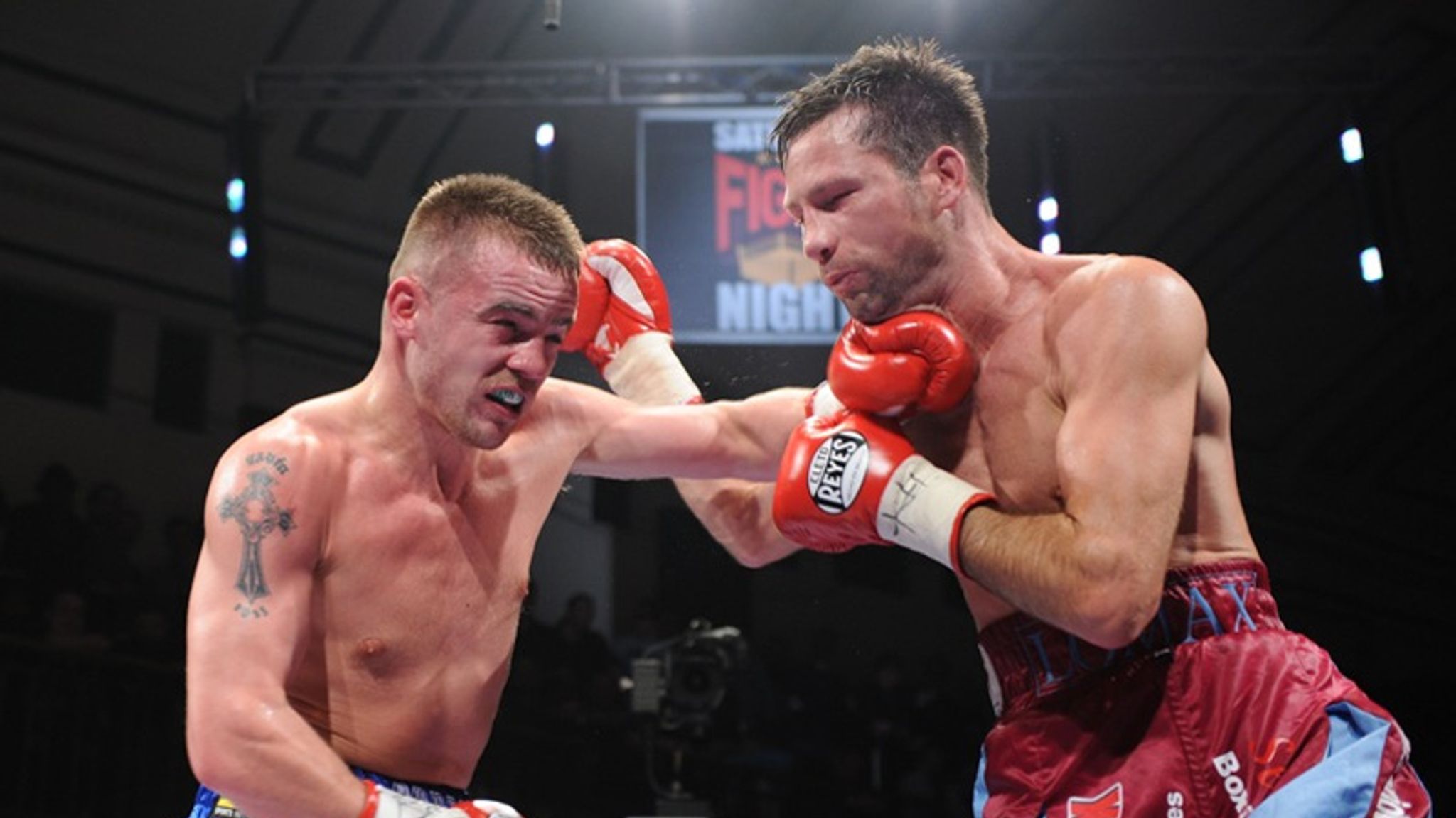 Lomax no match for Gavin | Boxing News | Sky Sports