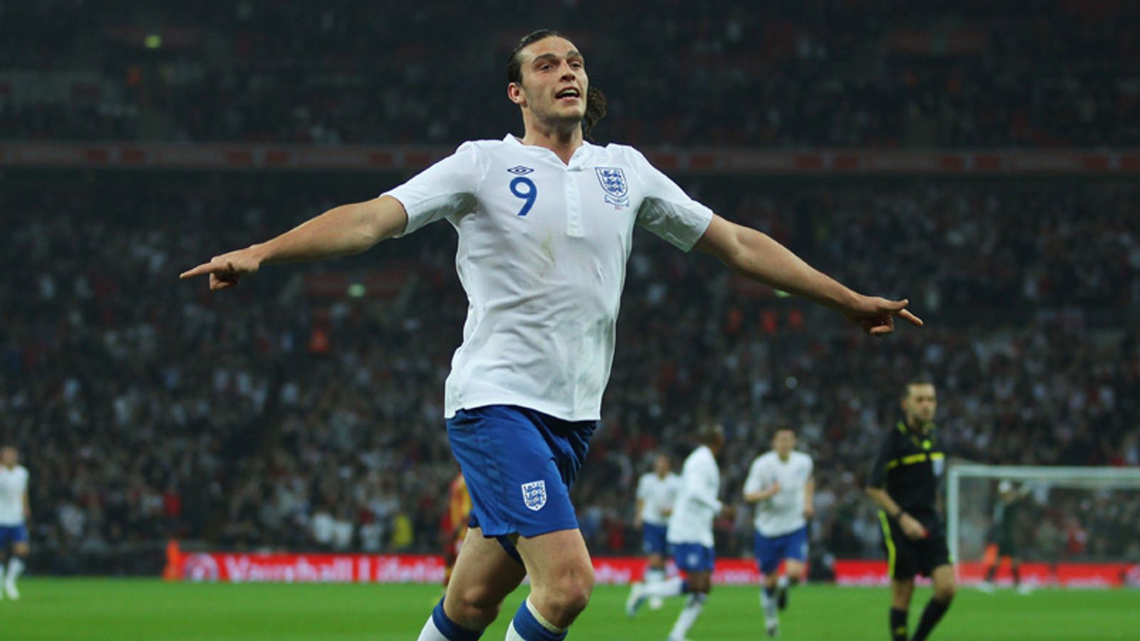 Downing backing Carroll | Football News | Sky Sports